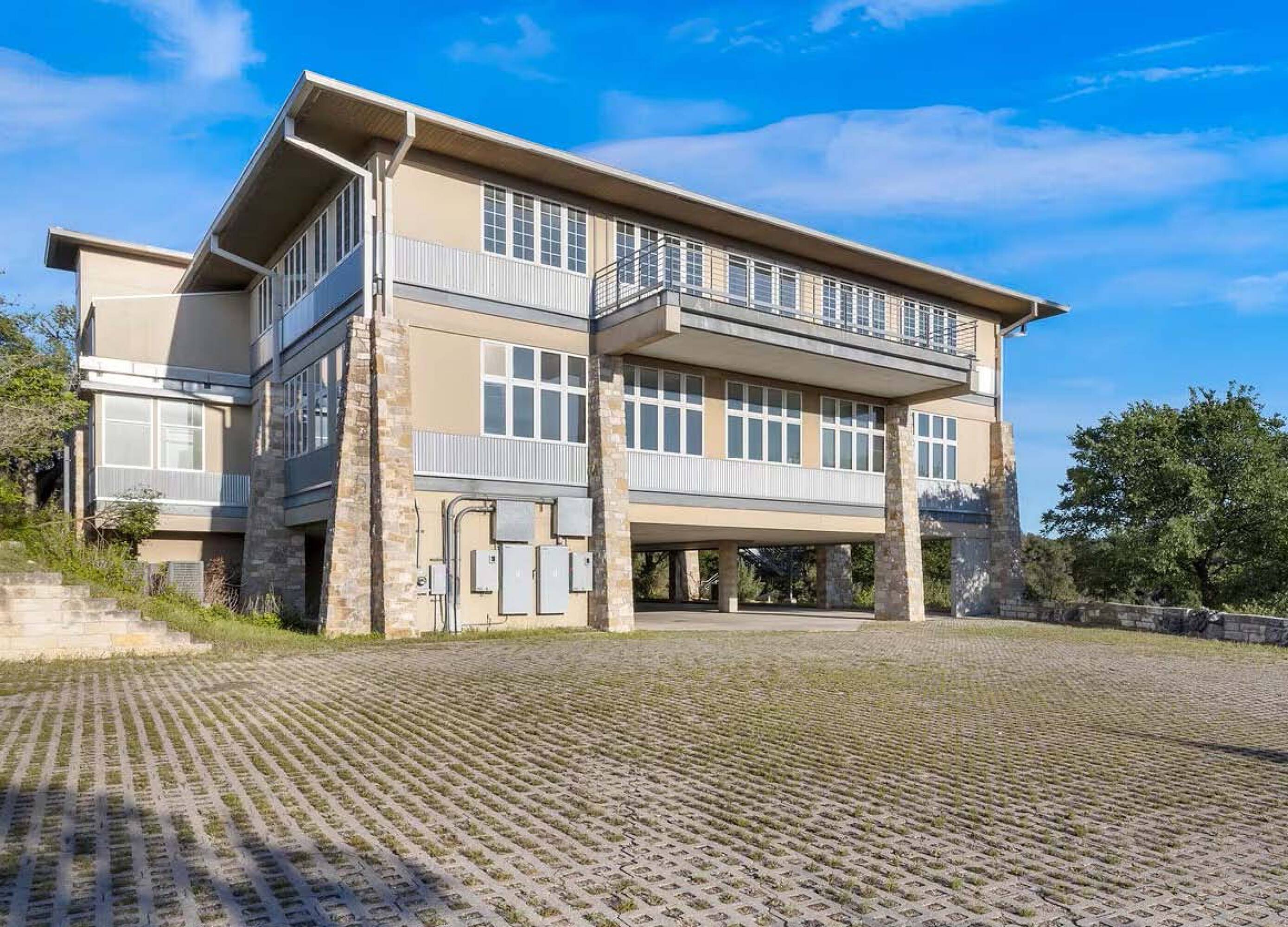 8121 Bee Cave Rd, Austin, TX 78746 | Crexi.com