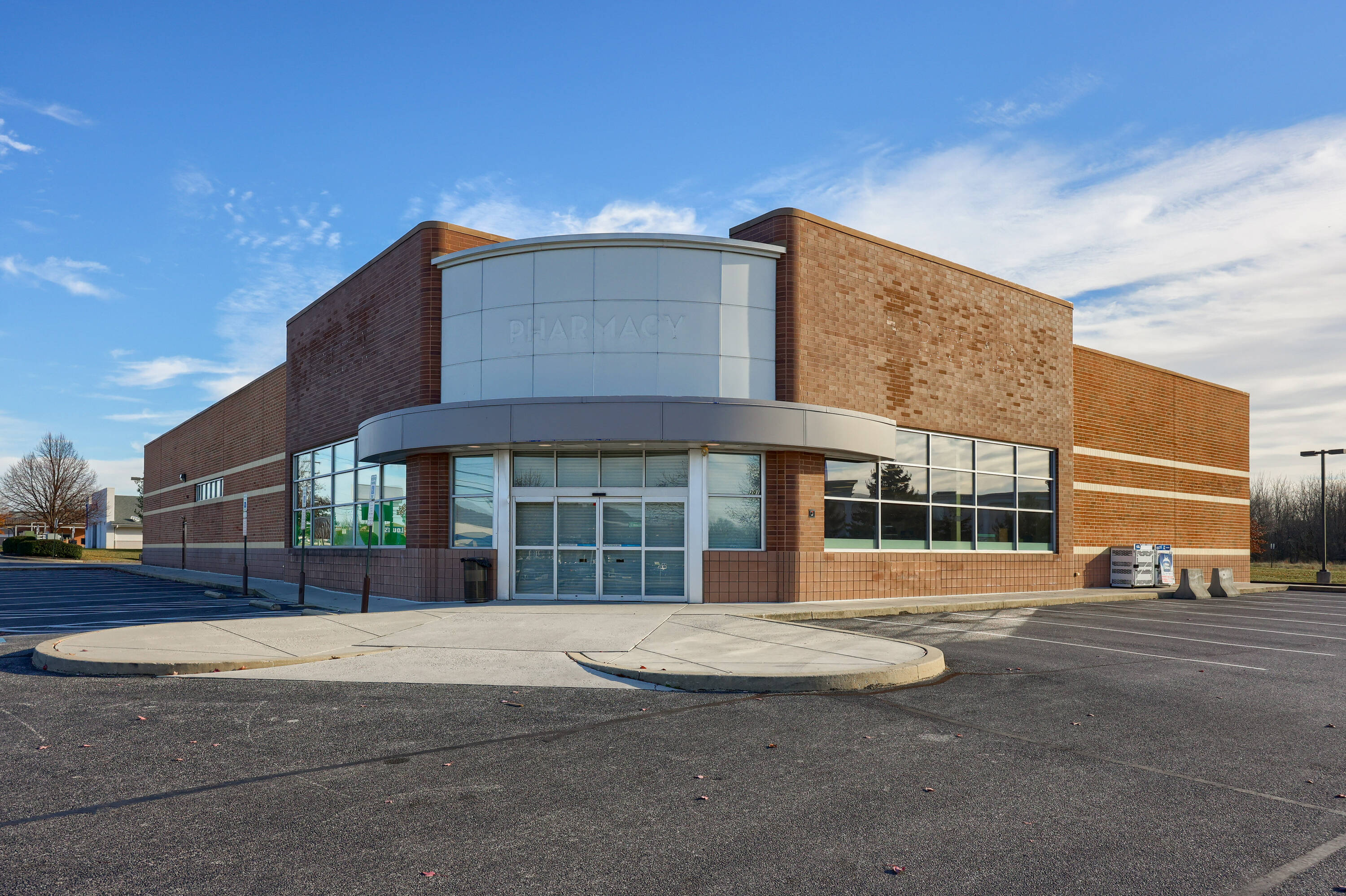 301 W Eisenhower Dr, Hanover, PA 17331 | Crexi.com
