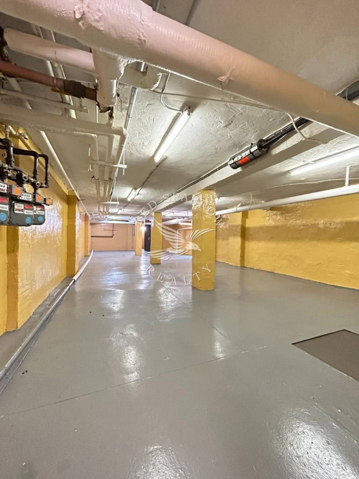 Storage space on West 170th Street, New York, NY 10032 | Crexi.com