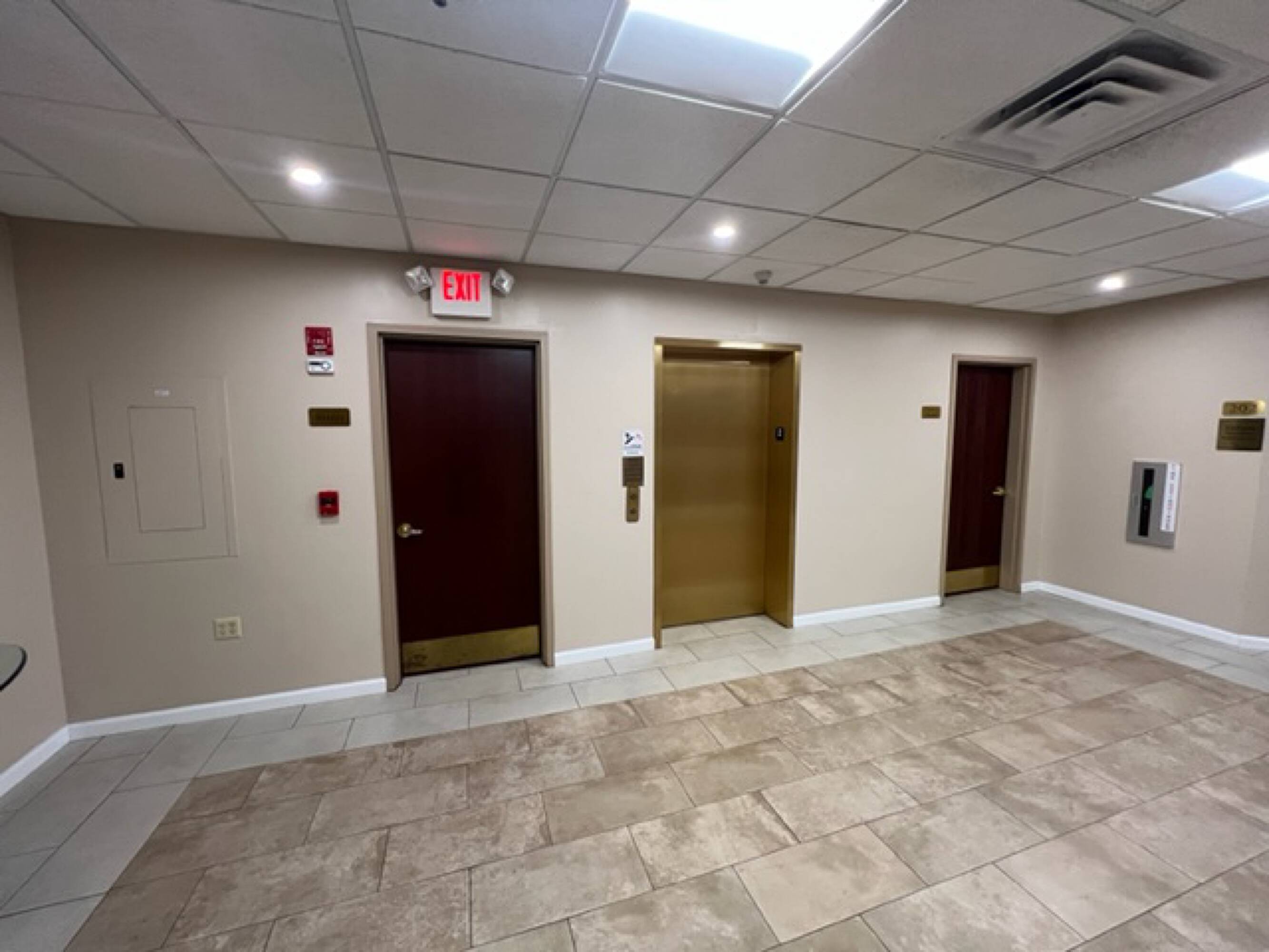 83 South St, Freehold, NJ 07728 | Crexi.com