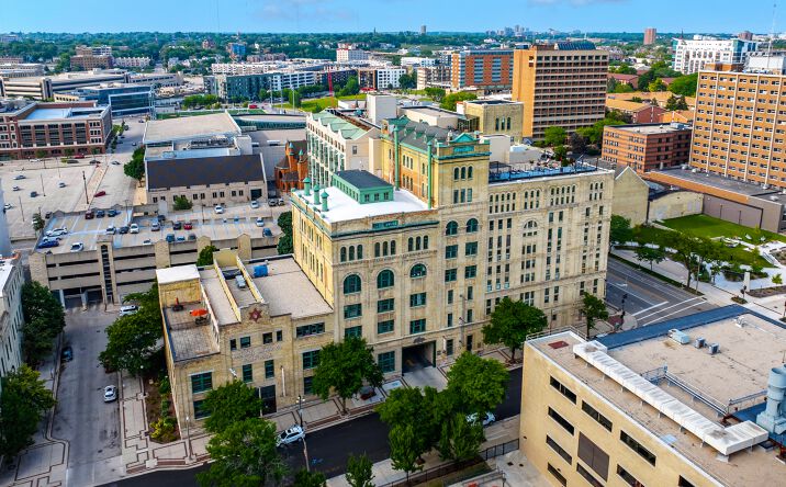 252 E Highland Ave, Milwaukee, WI 53202 | Crexi.com