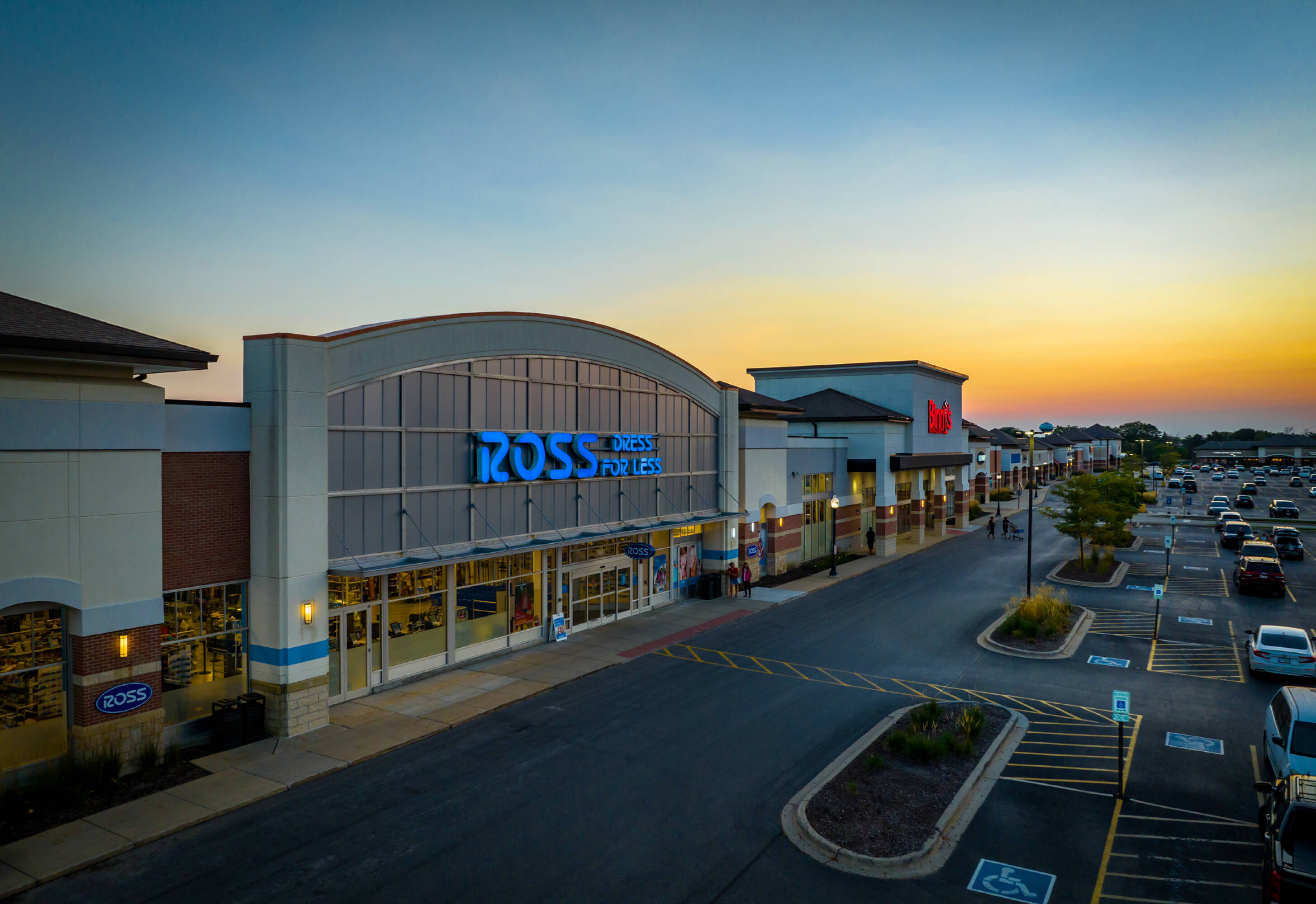 7105 Grand Ave, Gurnee, IL 60031 | Crexi.com