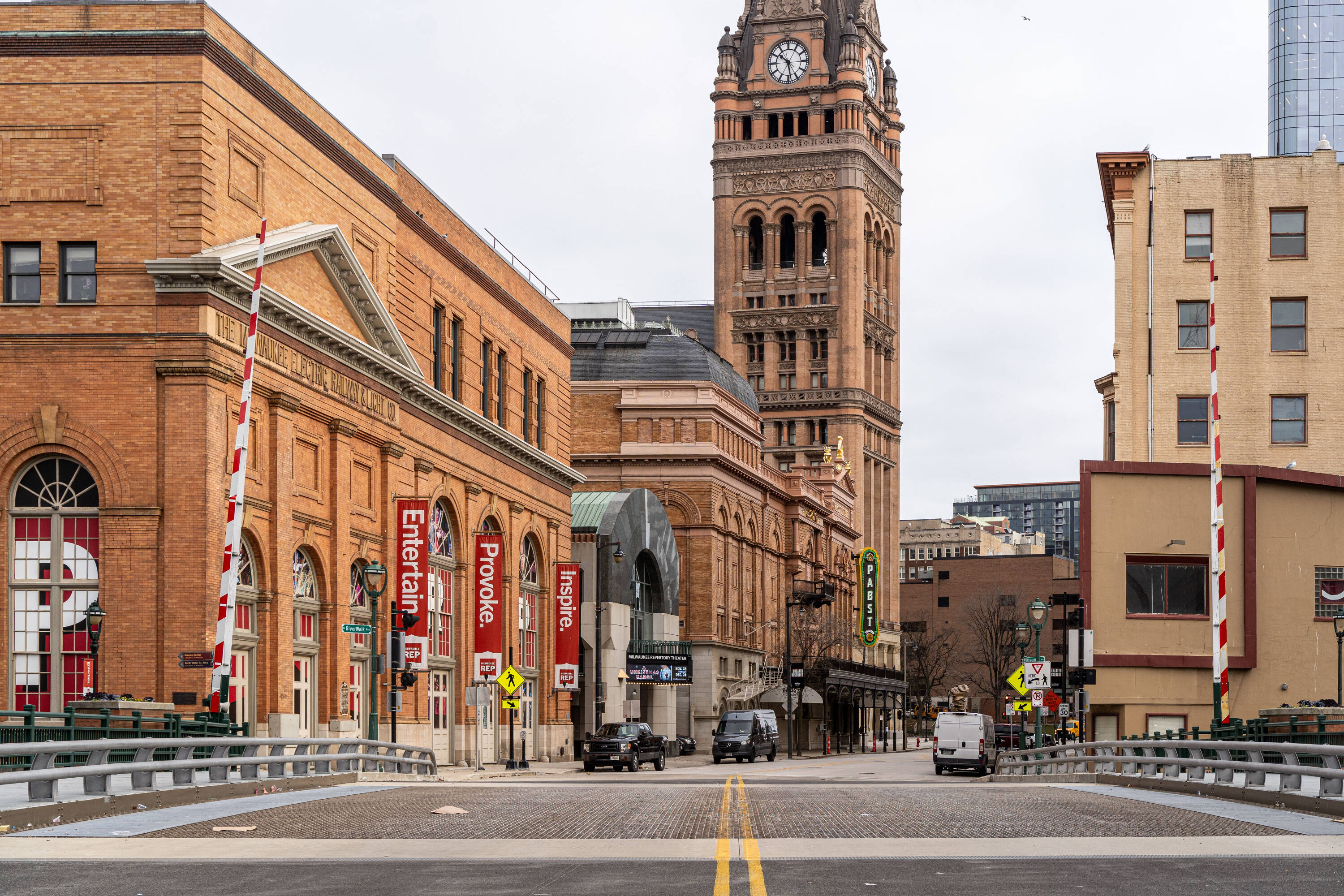 135 W Wells St, Milwaukee, WI 53203 | Crexi.com
