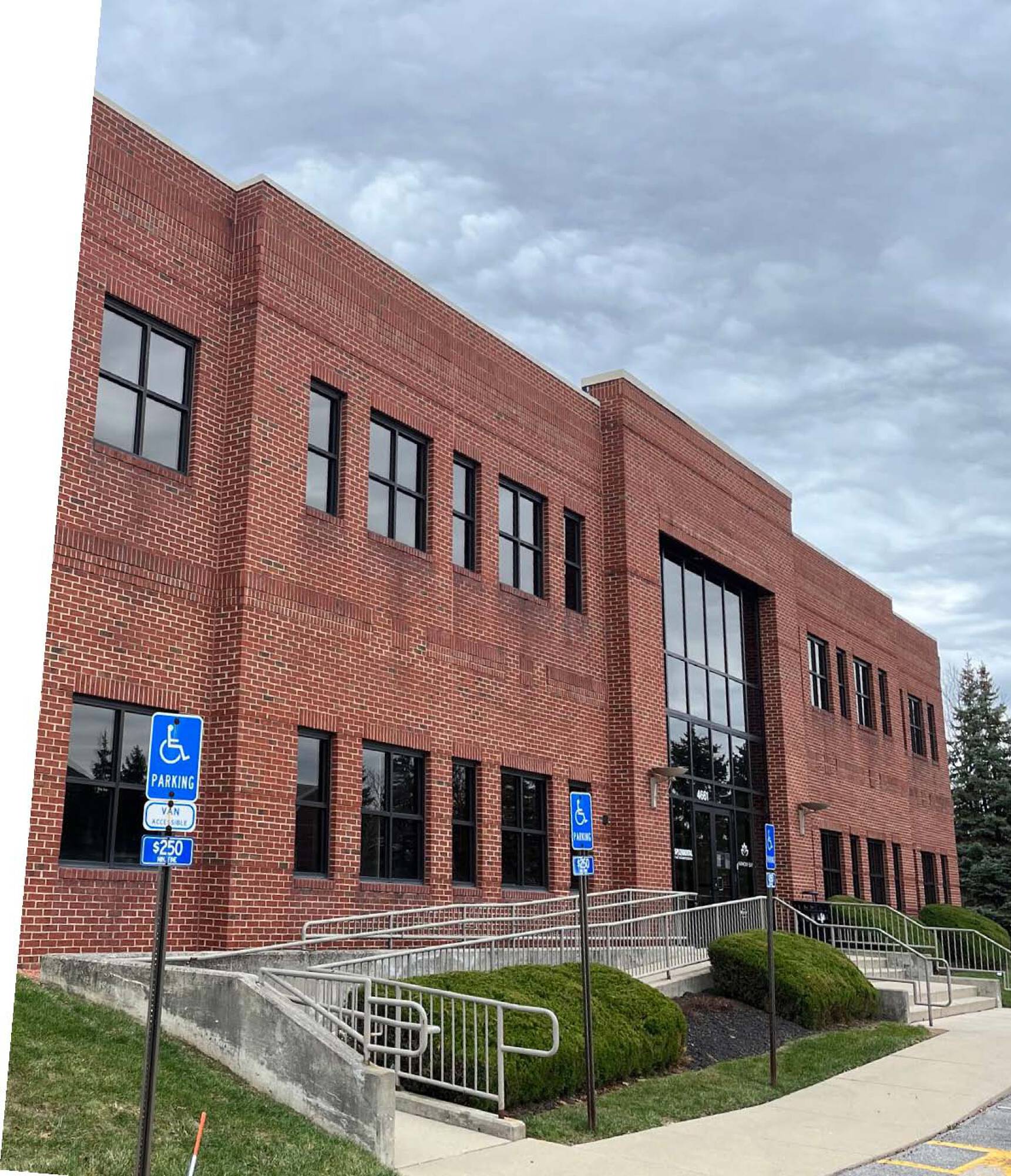 4661 Sawmill Rd, Columbus, OH 43220 | Crexi.com