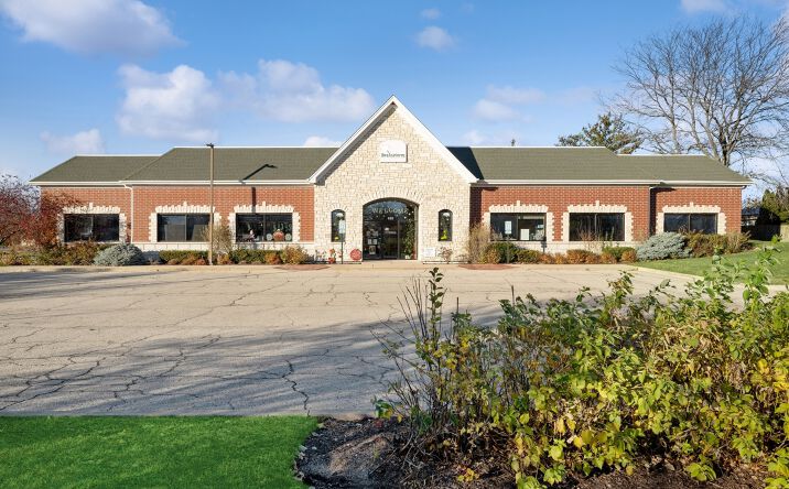 625 Bridgeport Terrace, Lindenhurst, IL 60046 | Crexi.com