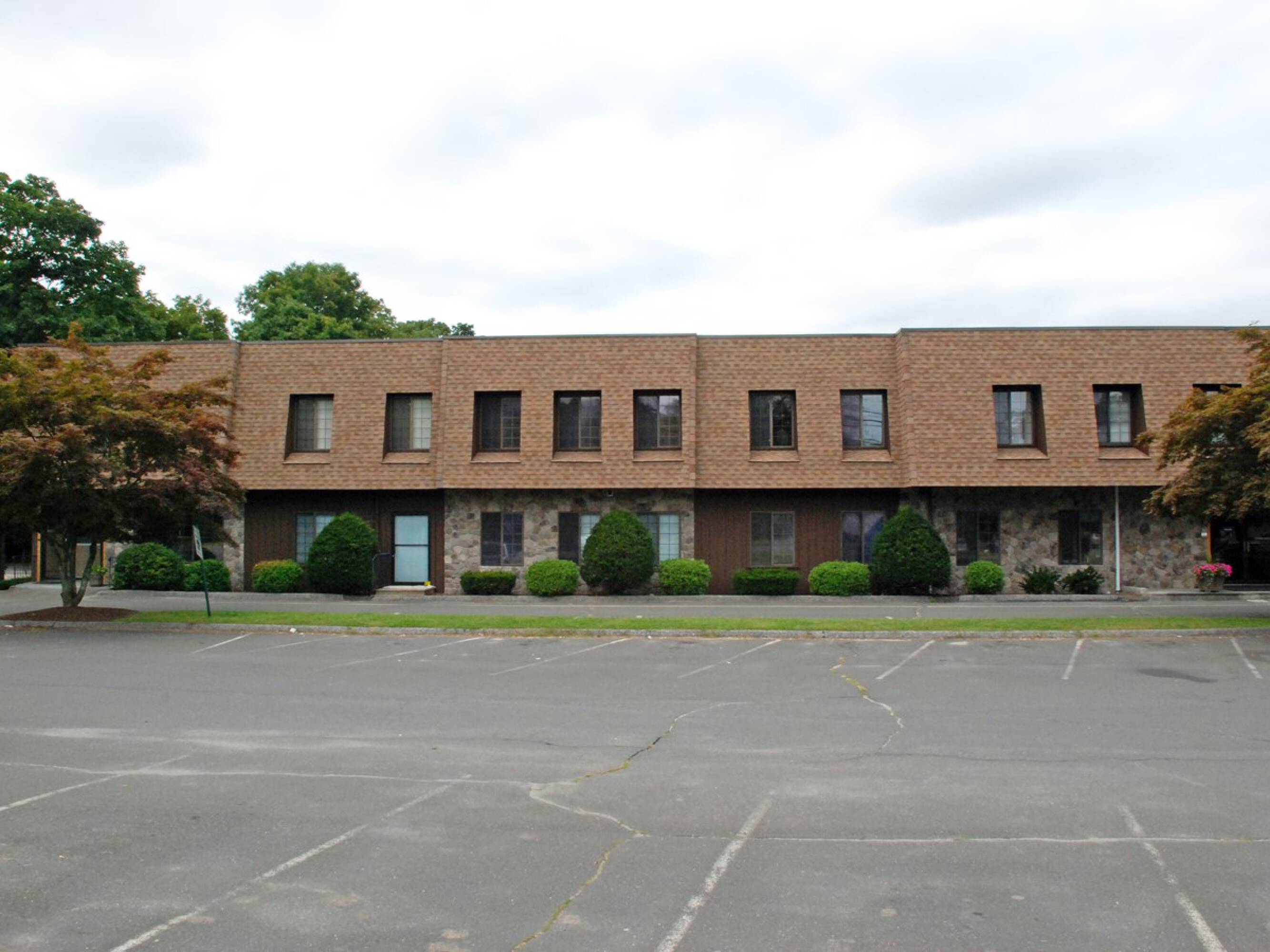 304 Federal Rd, Brookfield, CT 06804 | Crexi.com