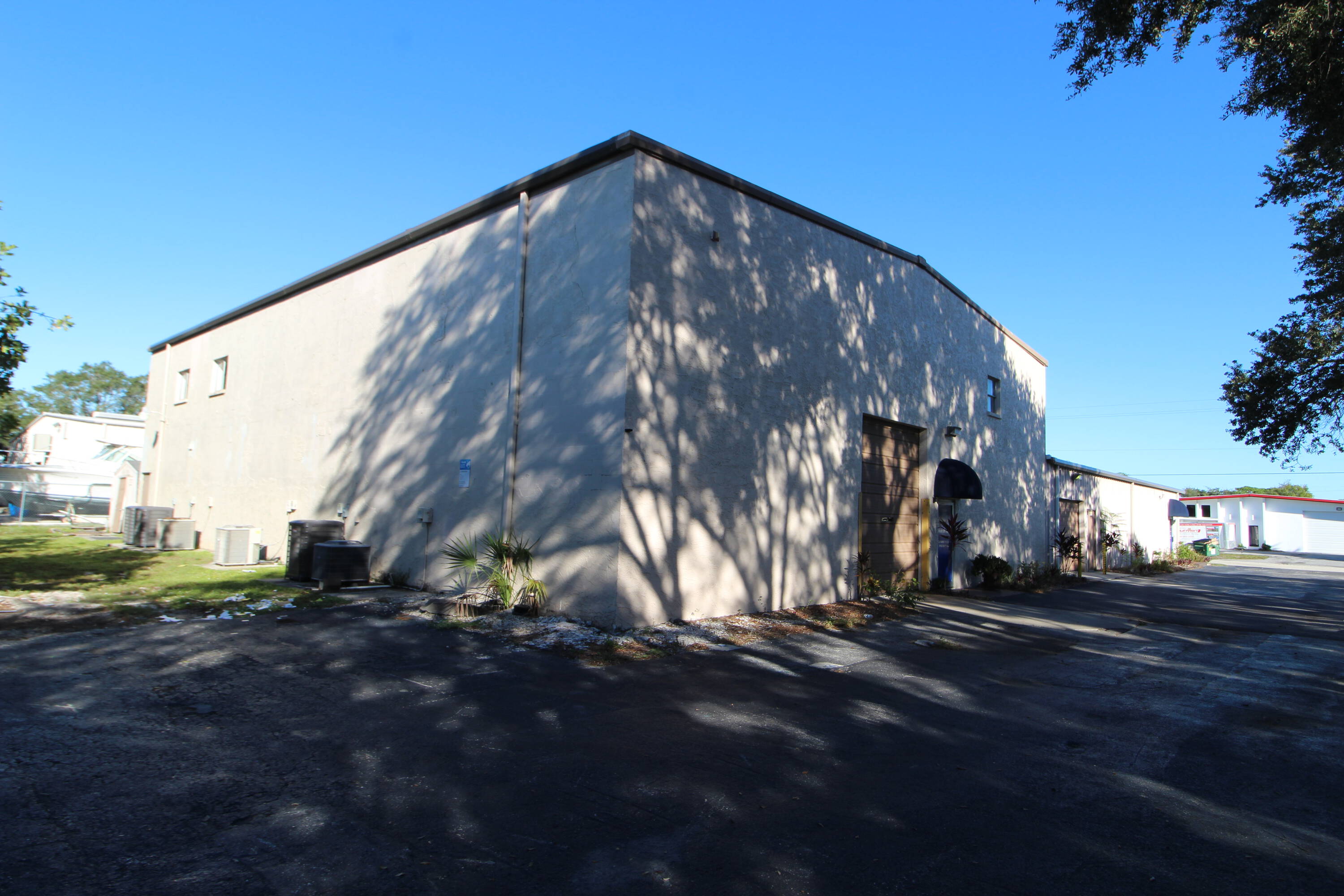 2310 WHITFIELD PARK AVE Sarasota FL 34243-4084 APN: 18683-0595-2 ...