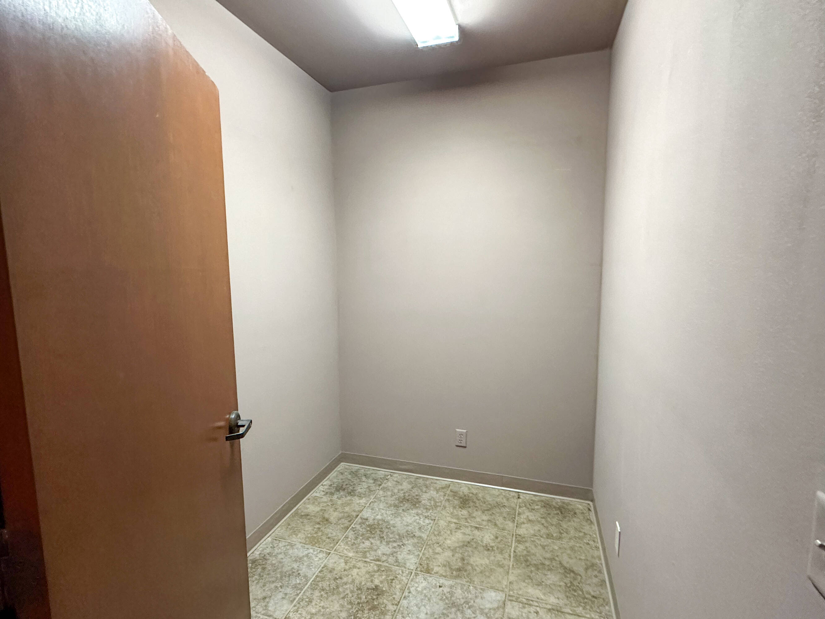 211 S Kansas St, El Paso, TX 79901 | Crexi.com