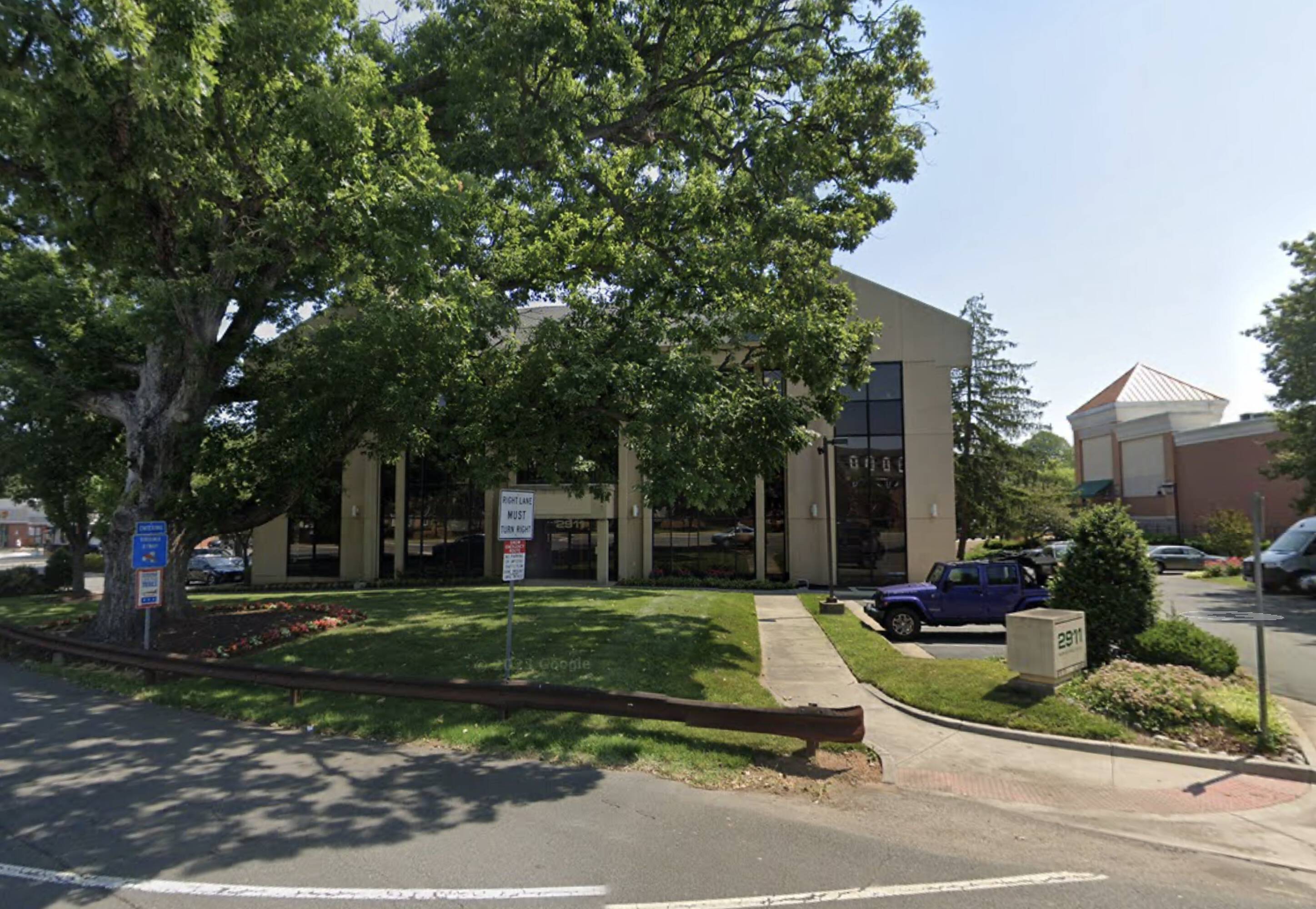 2911 Hunter Mill Rd, Oakton, VA 22124 | Crexi.com