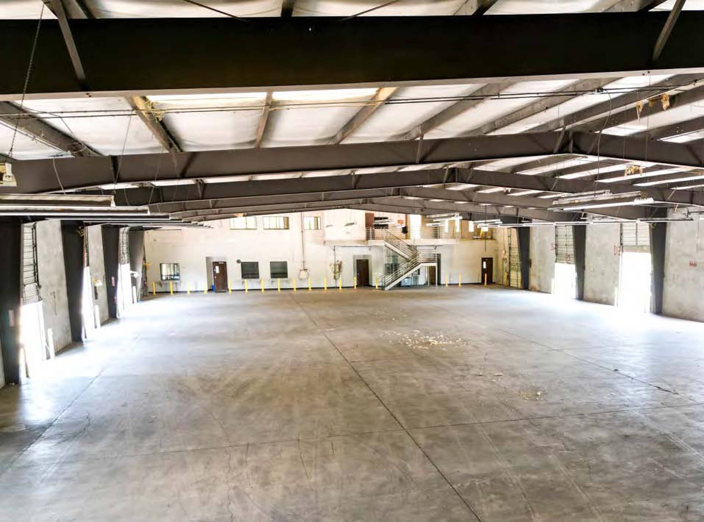15550 Export Plaza Dr, Houston, TX 77032 | Crexi.com