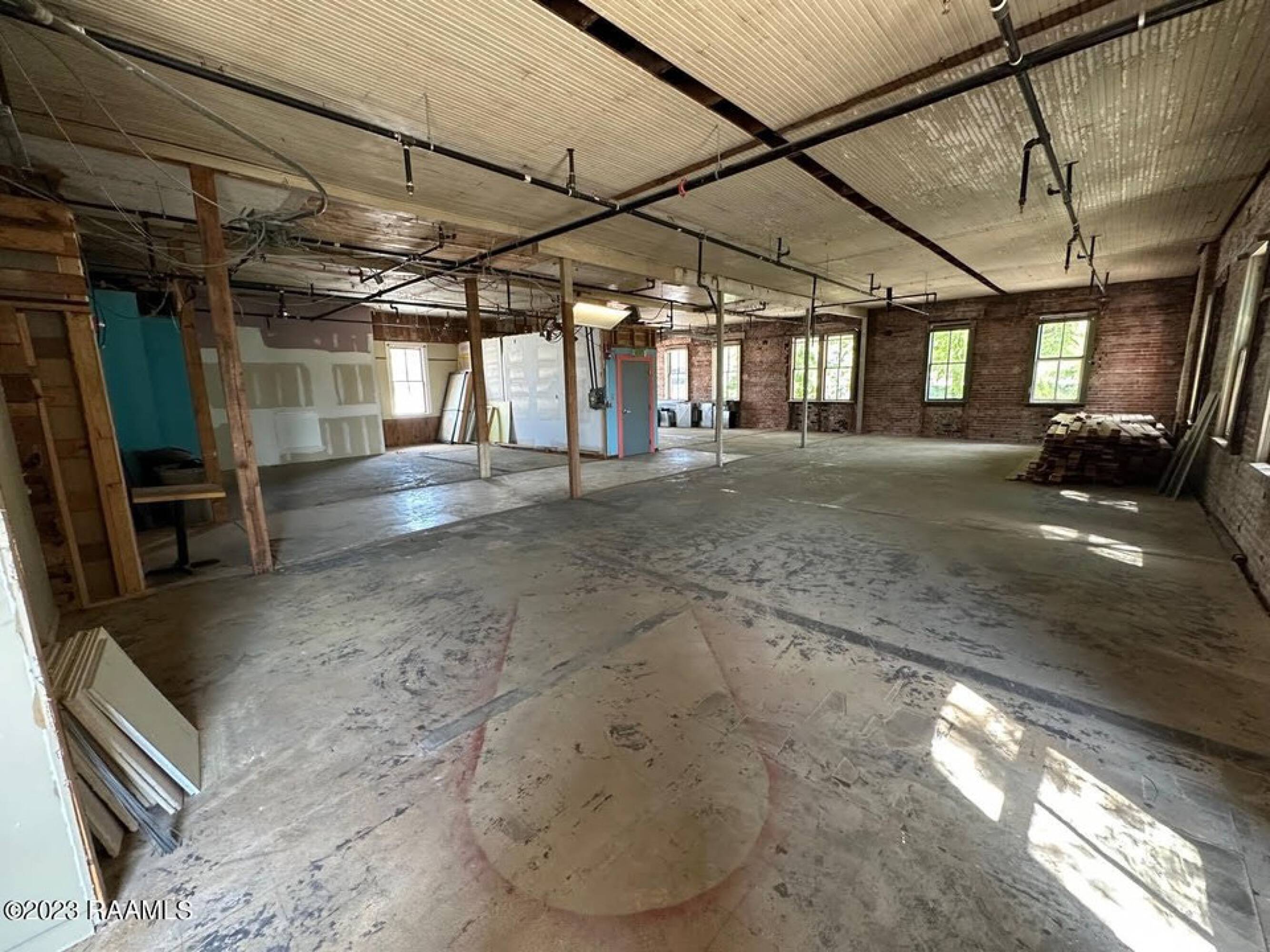 201 Jefferson St, Lafayette, LA 70501 | Crexi.com