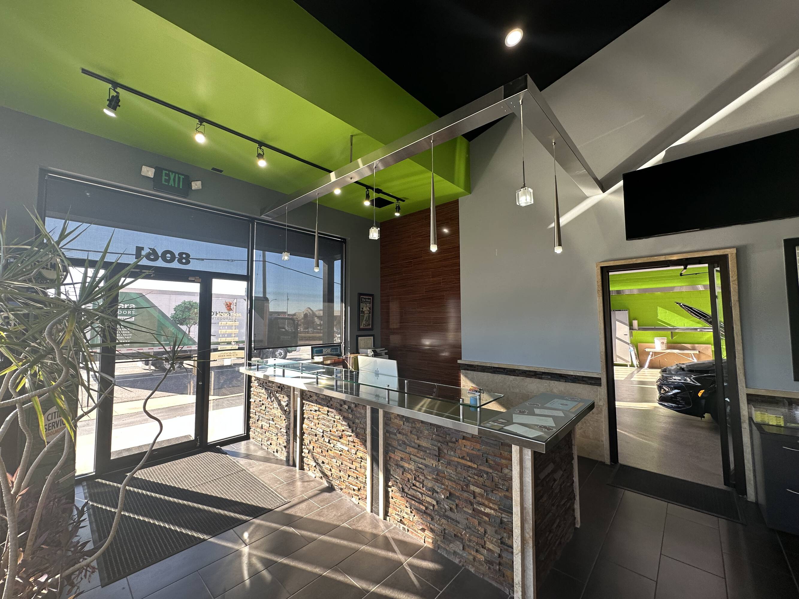 8061 Clayton Rd, Clayton, MO 63105 | Crexi.com