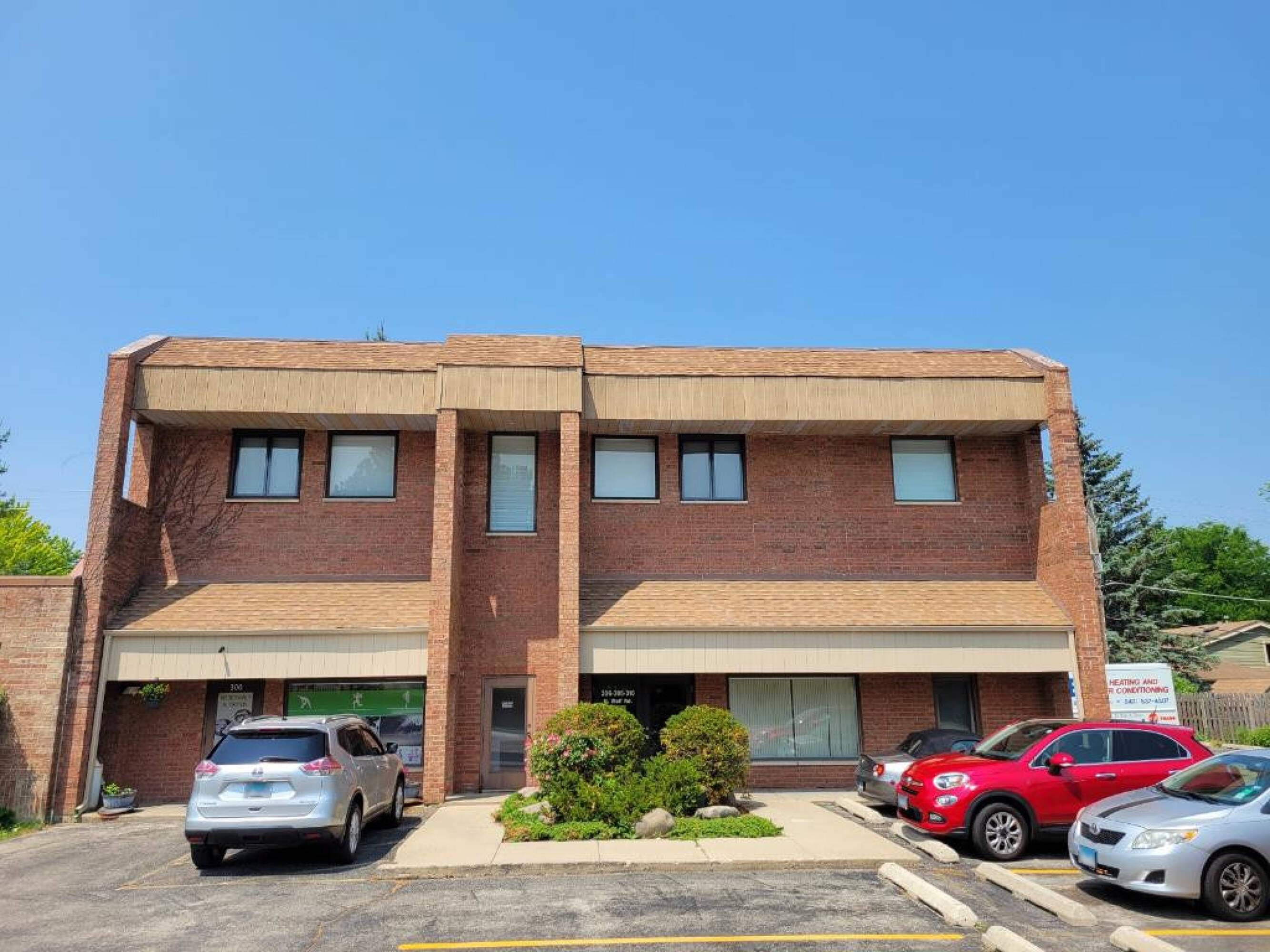 306-310 N Wolf Road, Wheeling, IL 60090 | Crexi.com