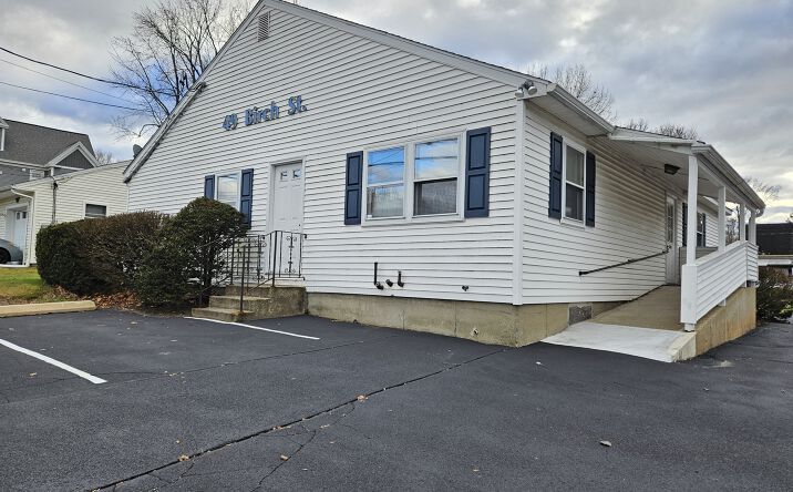 49 Birch St, Derry, NH 03038 | Crexi.com