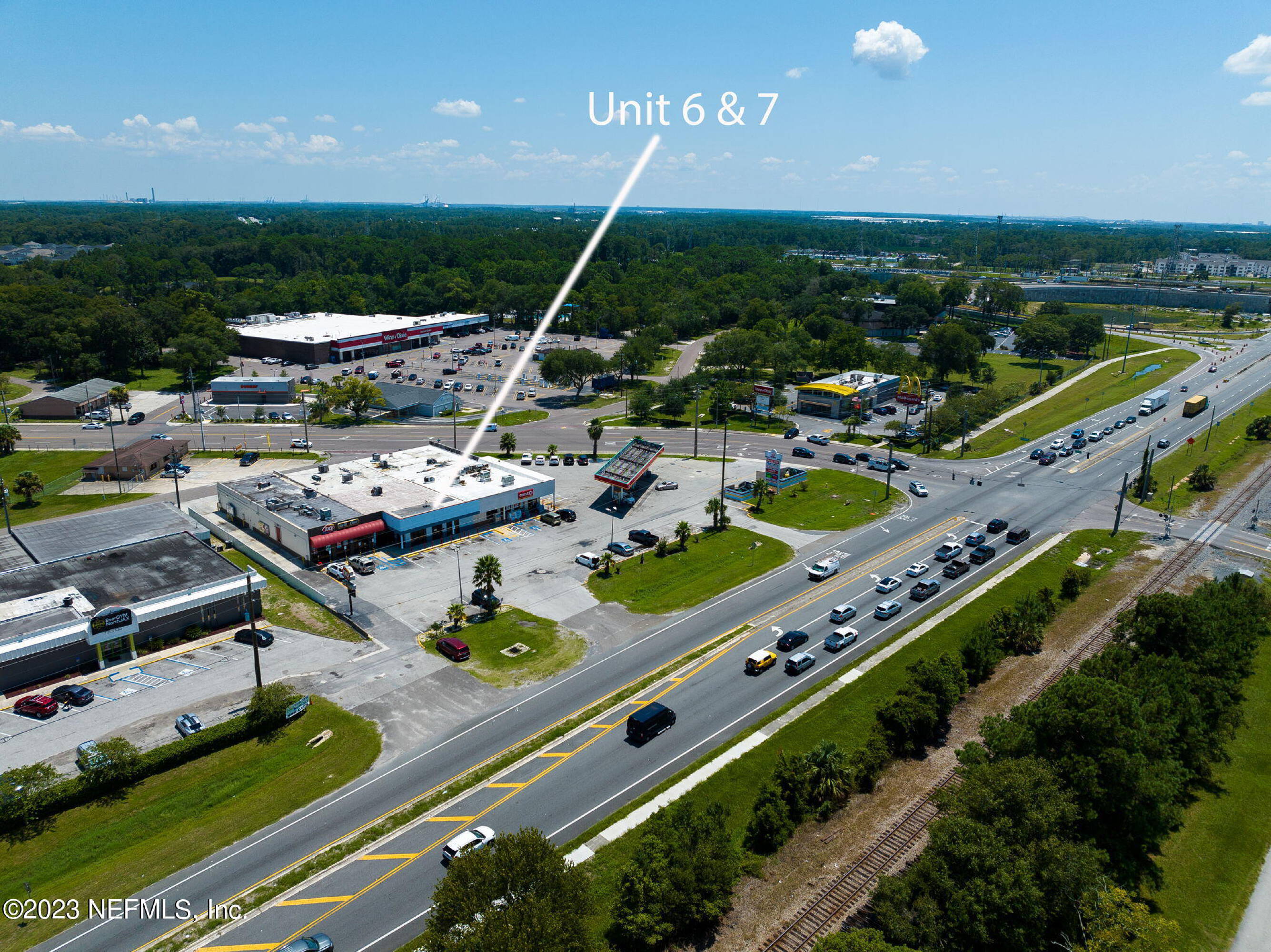 12405 MAIN ST N Jacksonville FL 32218-2609 APN: 107362 0000 | Crexi.com