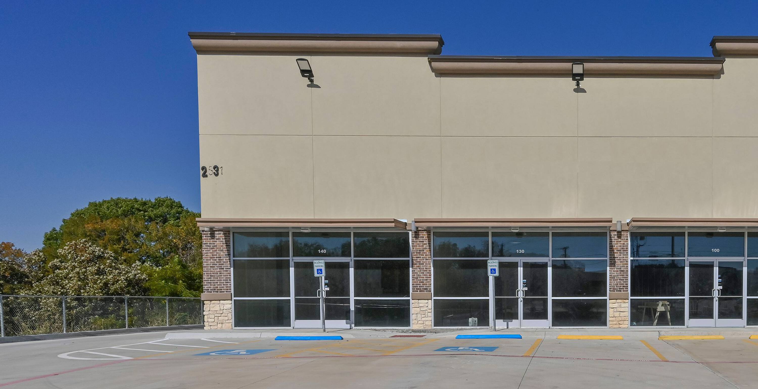 2531 W Ledbetter Dr, Dallas, TX 75233 | Crexi.com