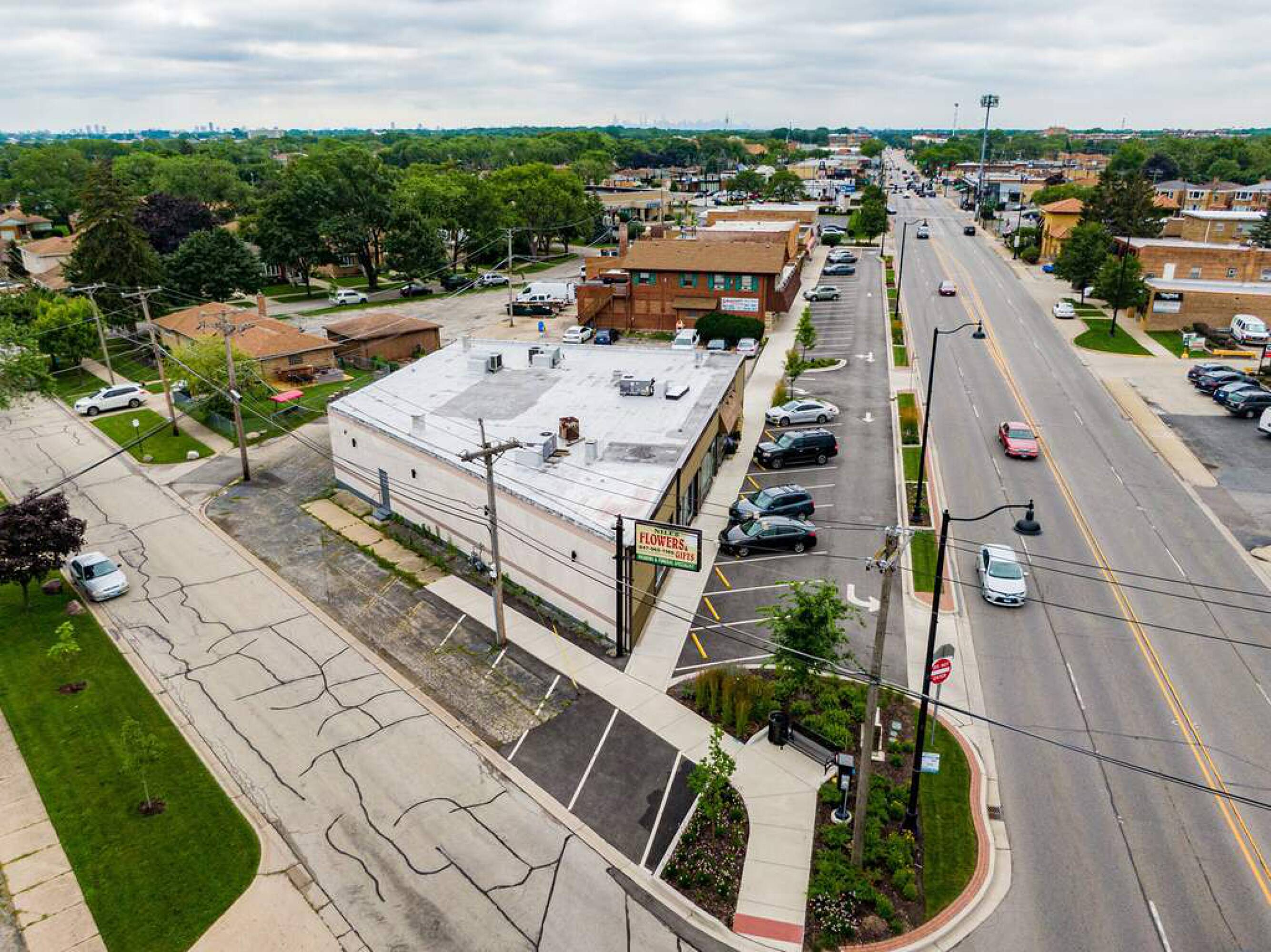 7665 N Milwaukee Ave, Niles, IL 60714 | Crexi.com