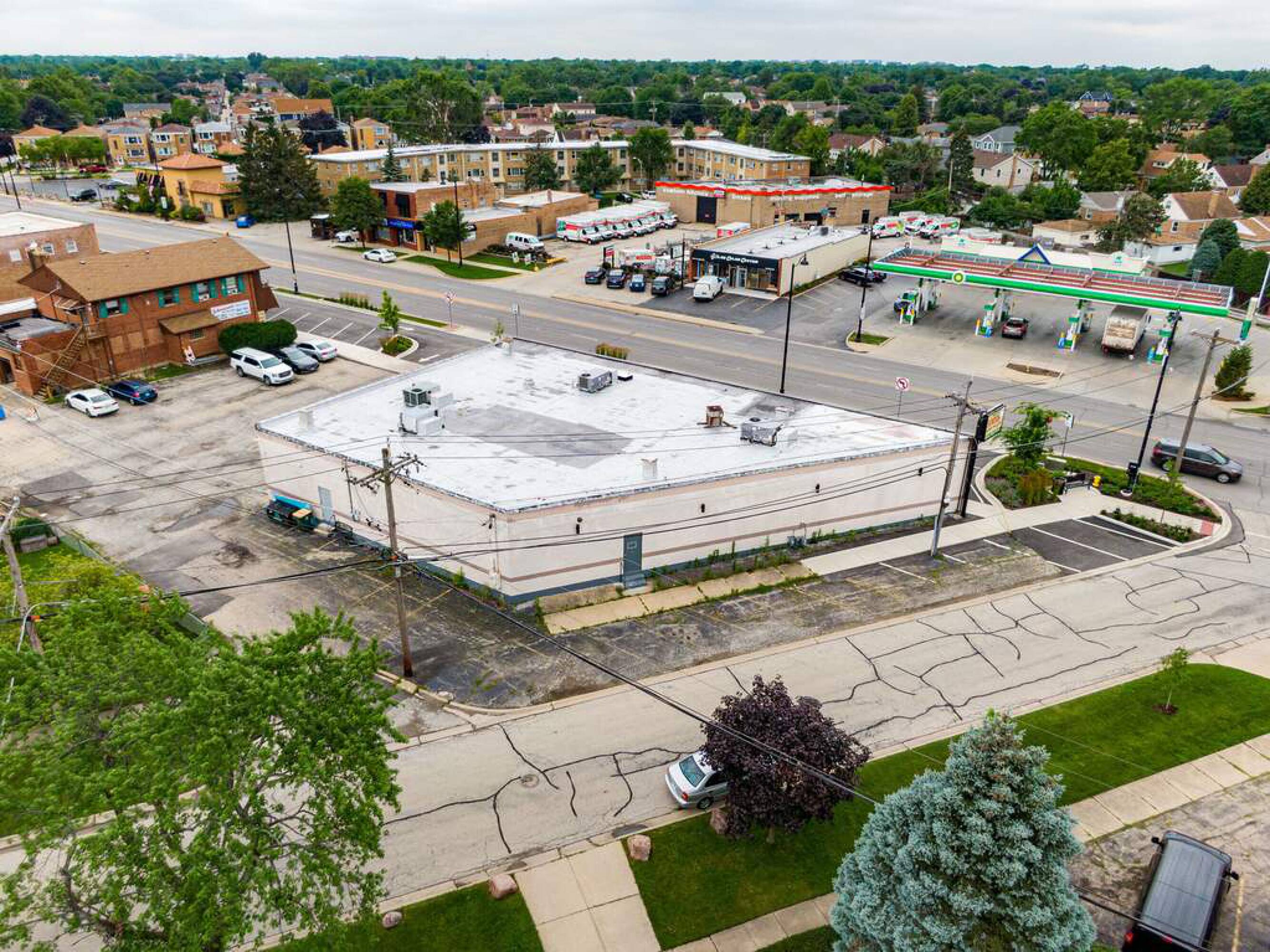 7665 N Milwaukee Ave, Niles, IL 60714 | Crexi.com