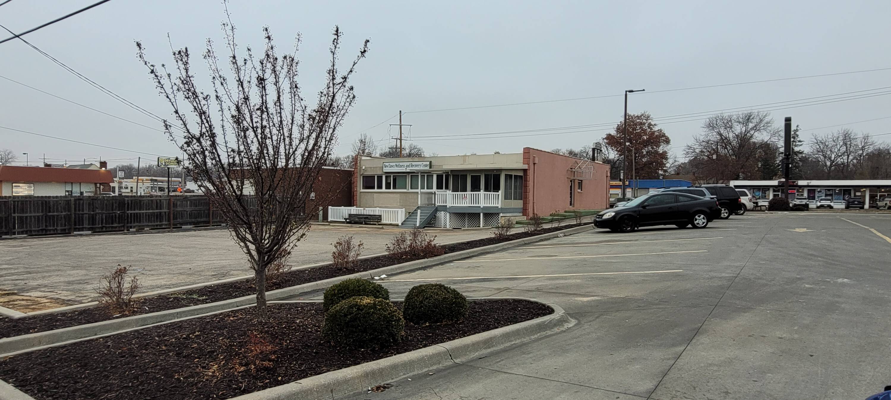 4015 SW 21st St, Topeka, KS 66604 | Crexi.com