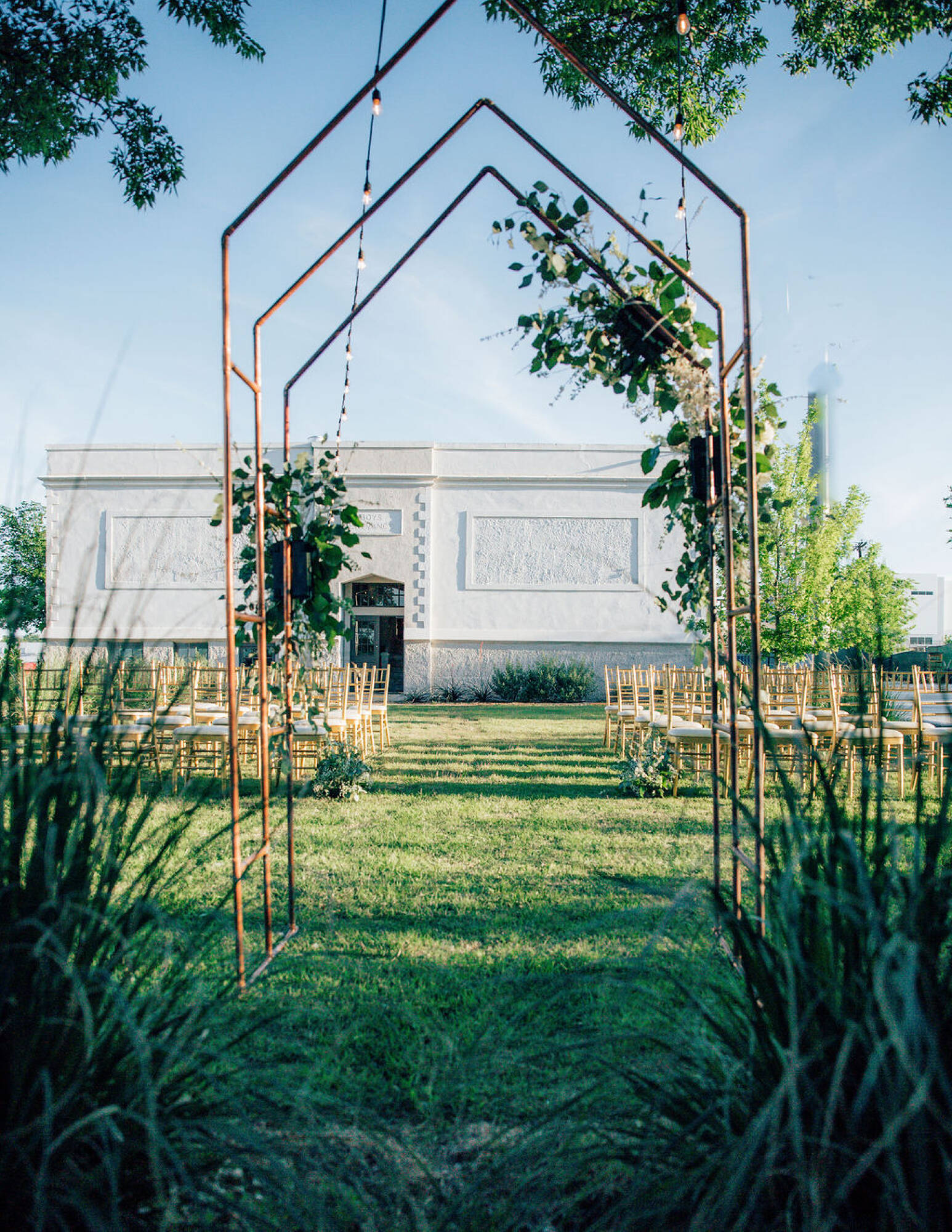 1601 Chalk Hill Rd, Dallas, TX 75211 | Crexi.com