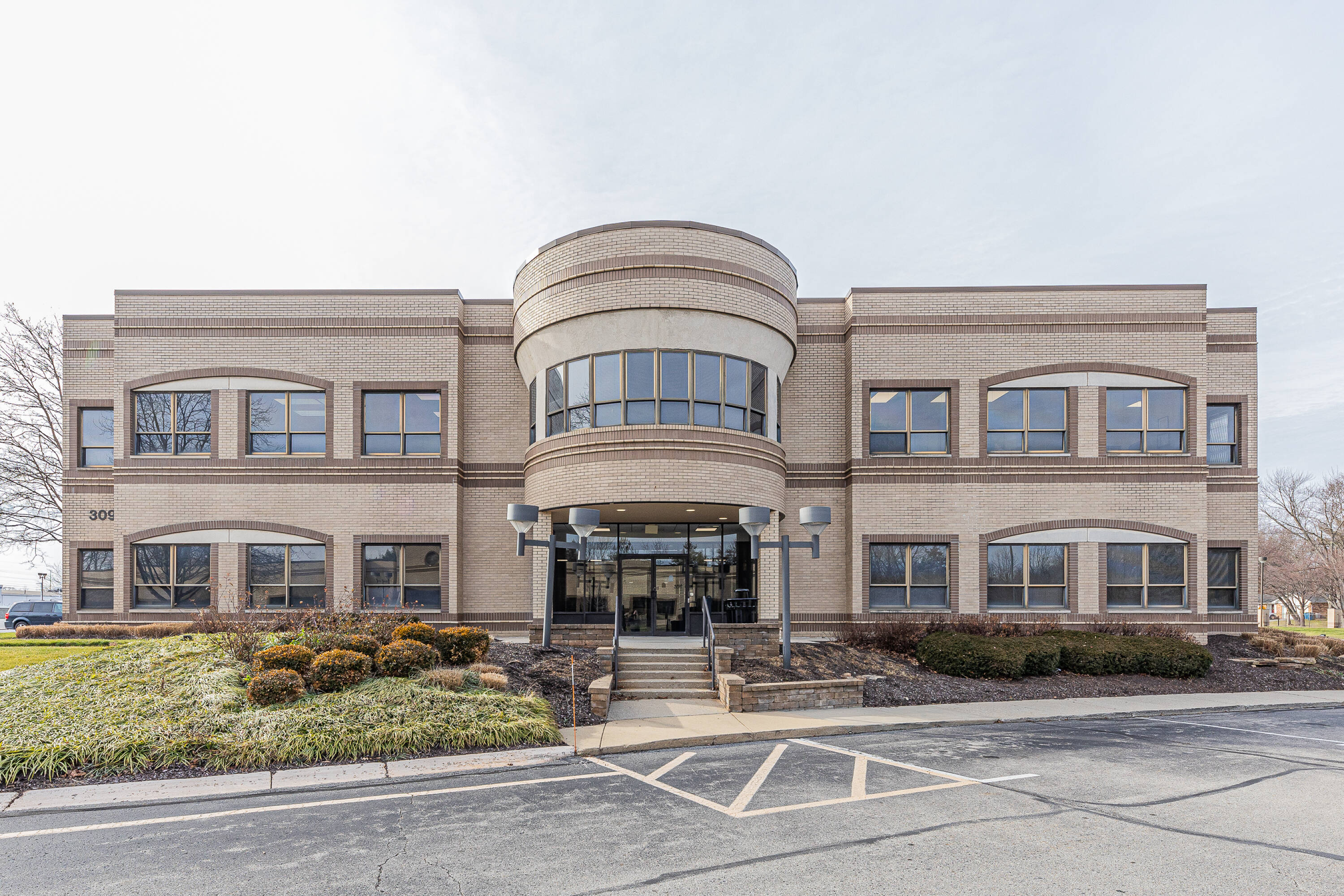 3021 E 98th St, Indianapolis, IN 46280 | Crexi.com