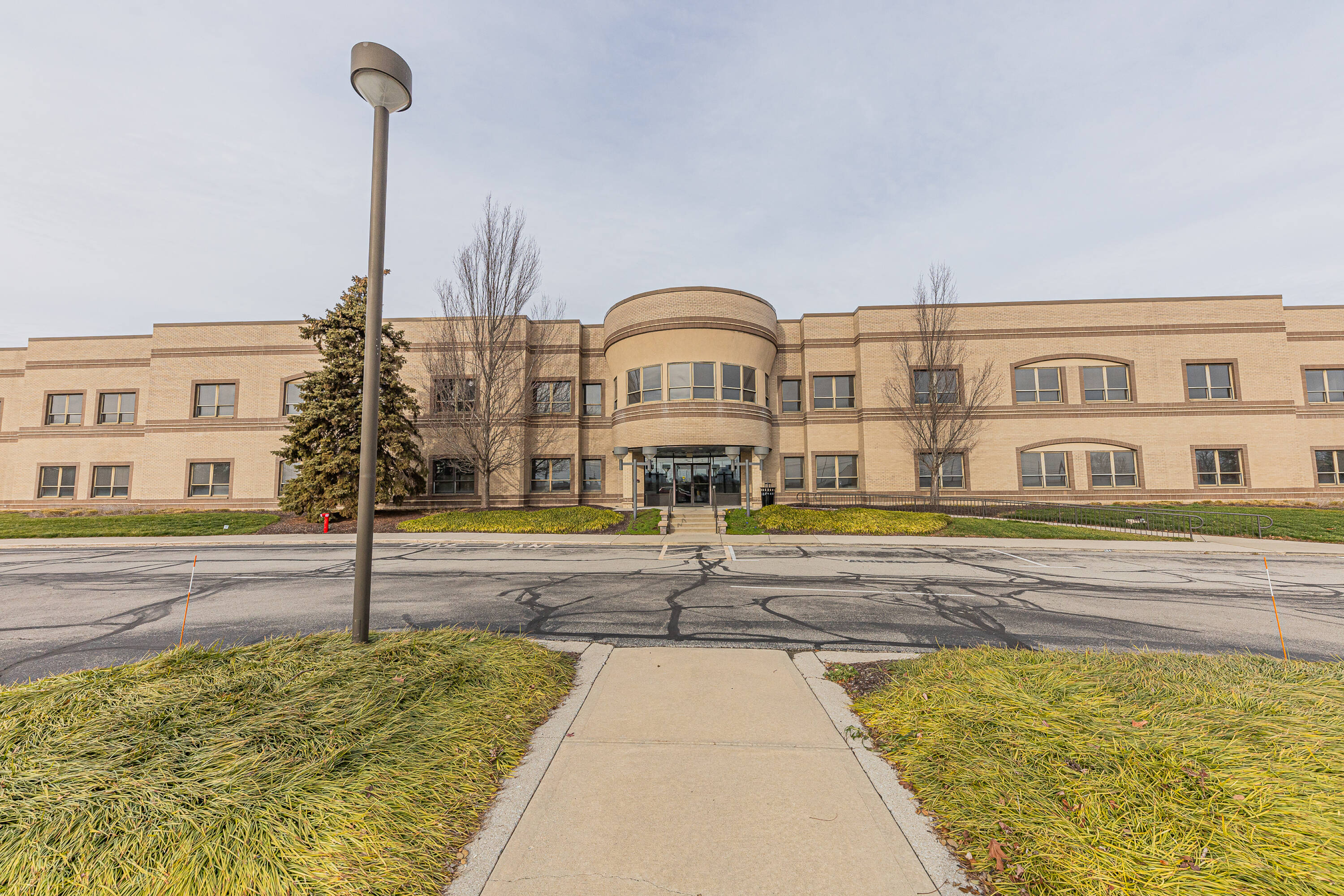 3021 E 98th St, Indianapolis, IN 46280 | Crexi.com