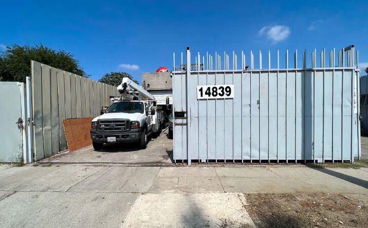 14839 Calvert St, Los Angeles, CA 91411 | Crexi.com