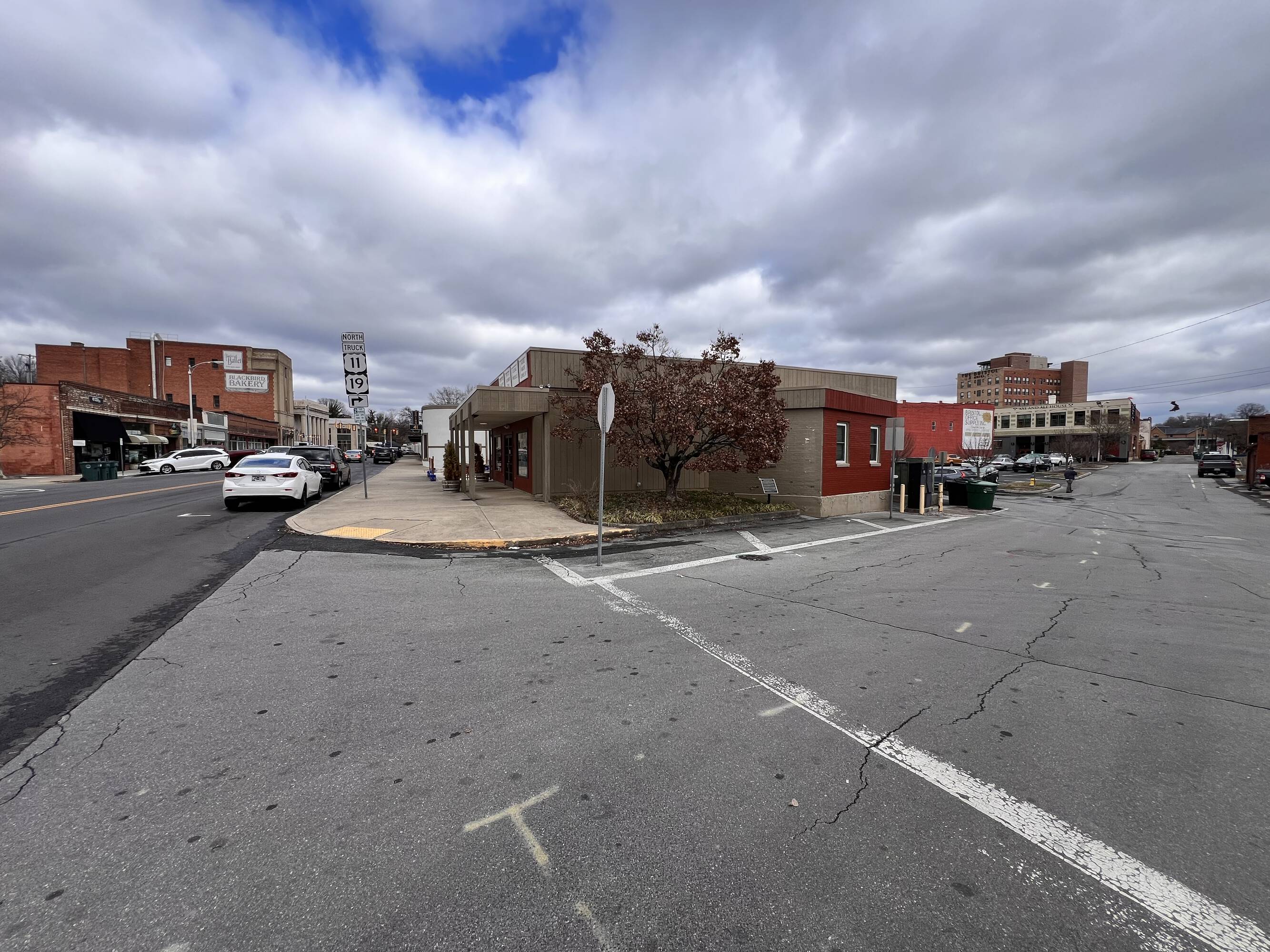 153 PIEDMONT AVE Bristol VA 24201-4158 APN: 37-3-3 | Crexi.com