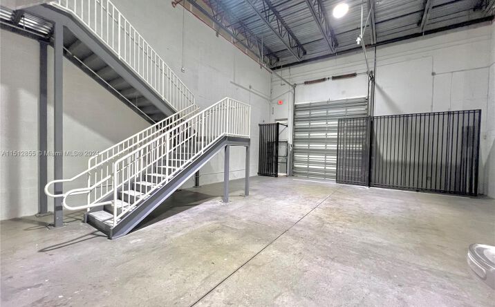 1345 NW 98th Ct, Miami, FL 33172 | Crexi.com