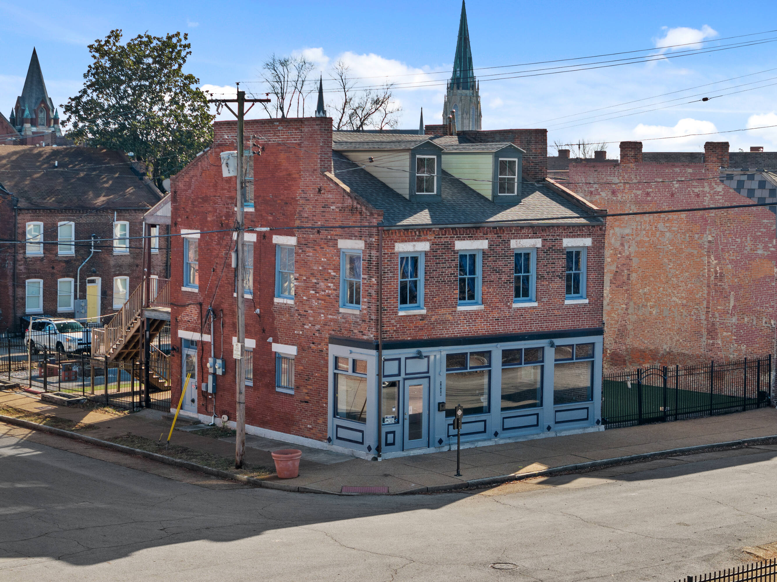 1800 S 10th St, St. Louis, MO 63104 | Crexi.com