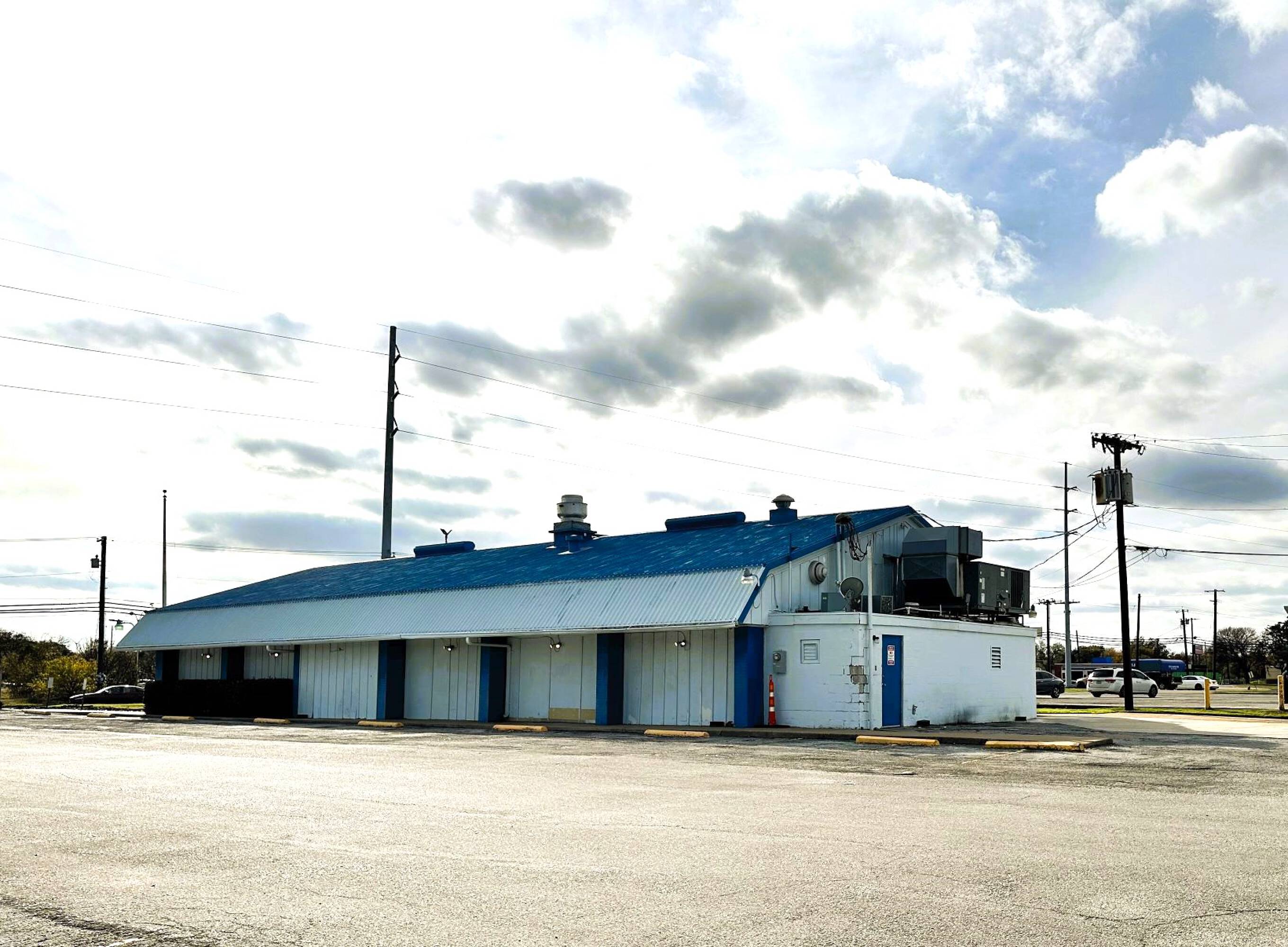 3317 W Walnut St, Garland, TX 75042 | Crexi.com