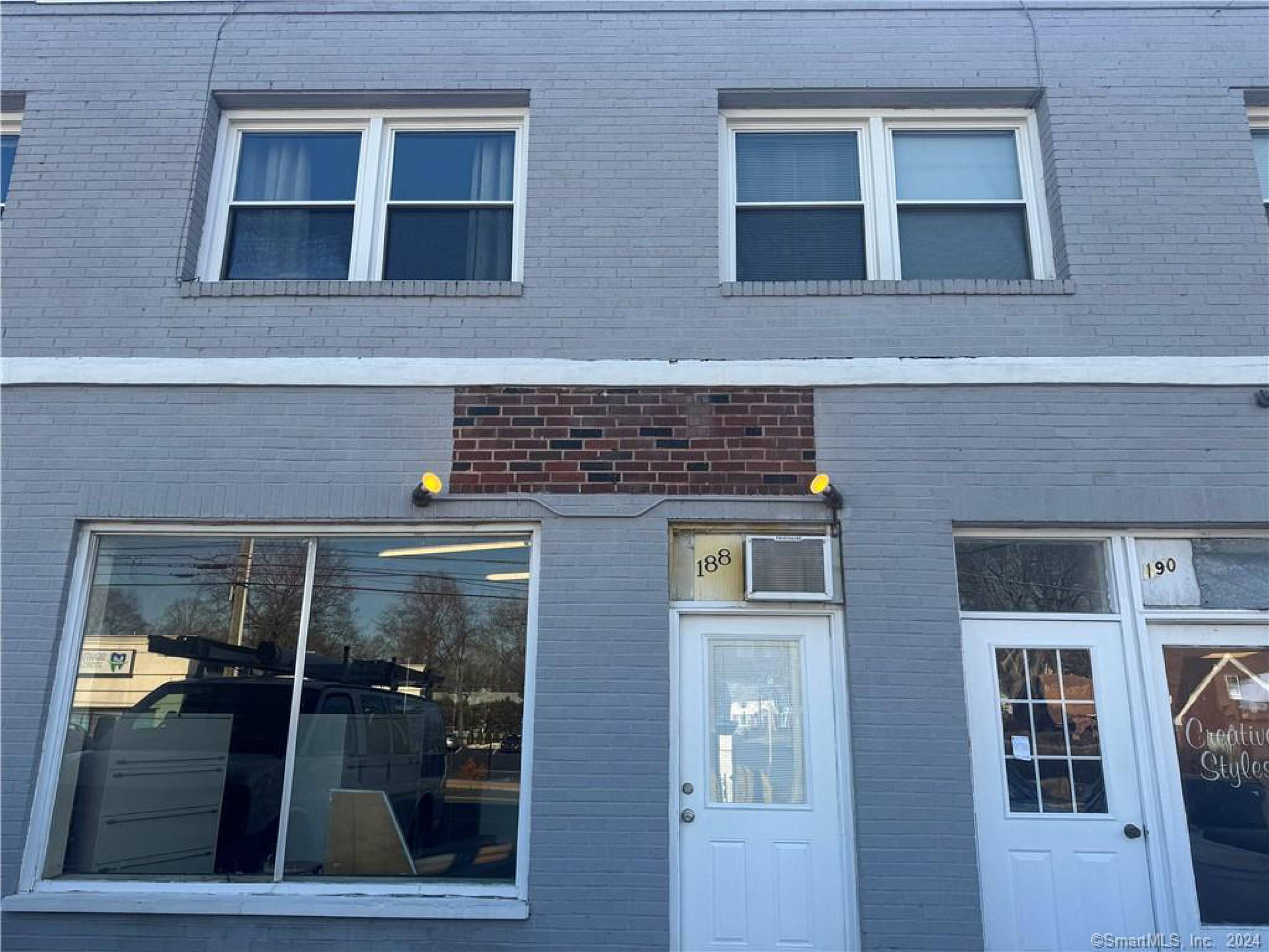 188 Middle Turnpike W, Manchester, CT 06040 | Crexi.com