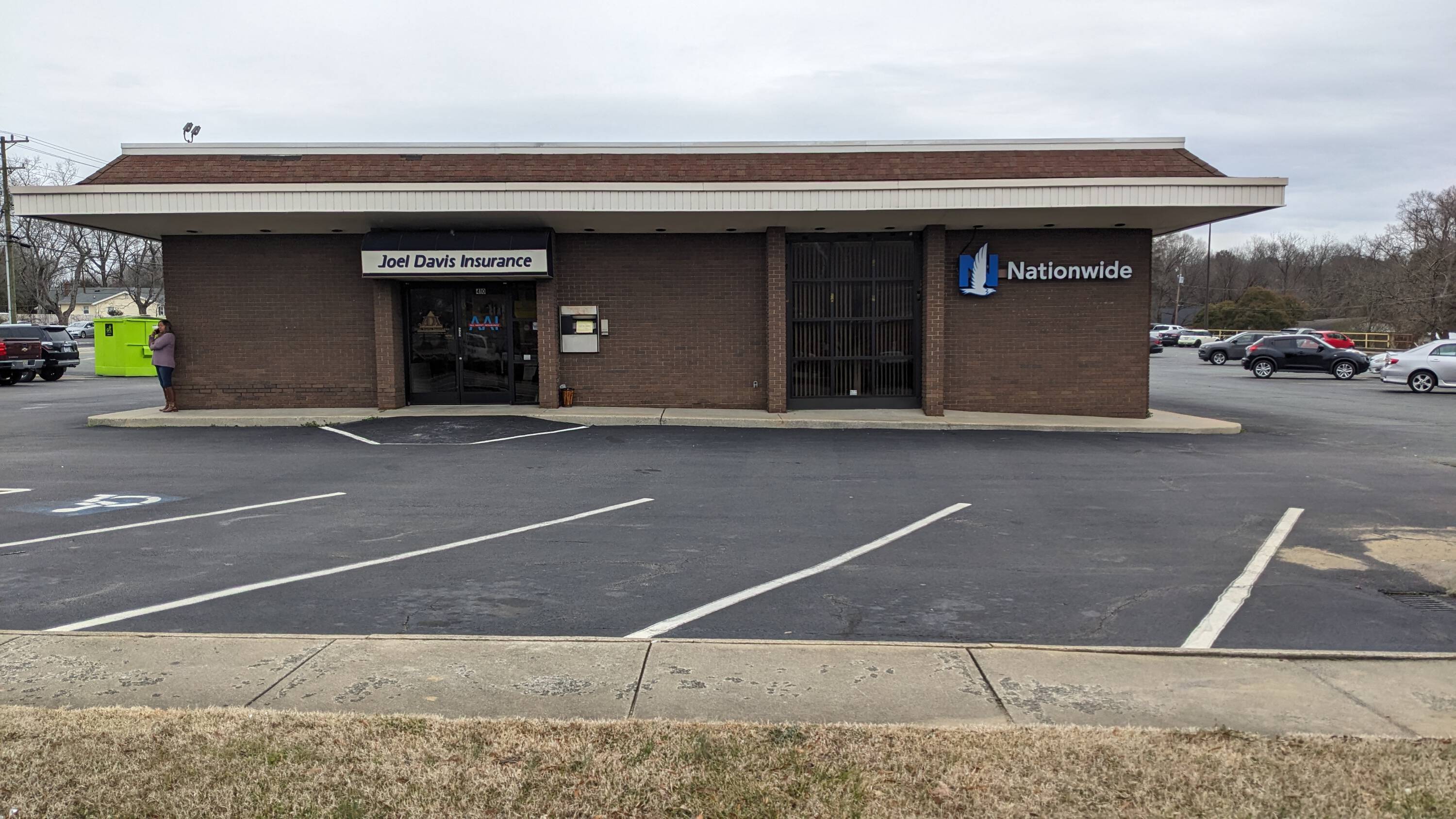 410 N Main St, Graham, NC 27253 | Crexi.com