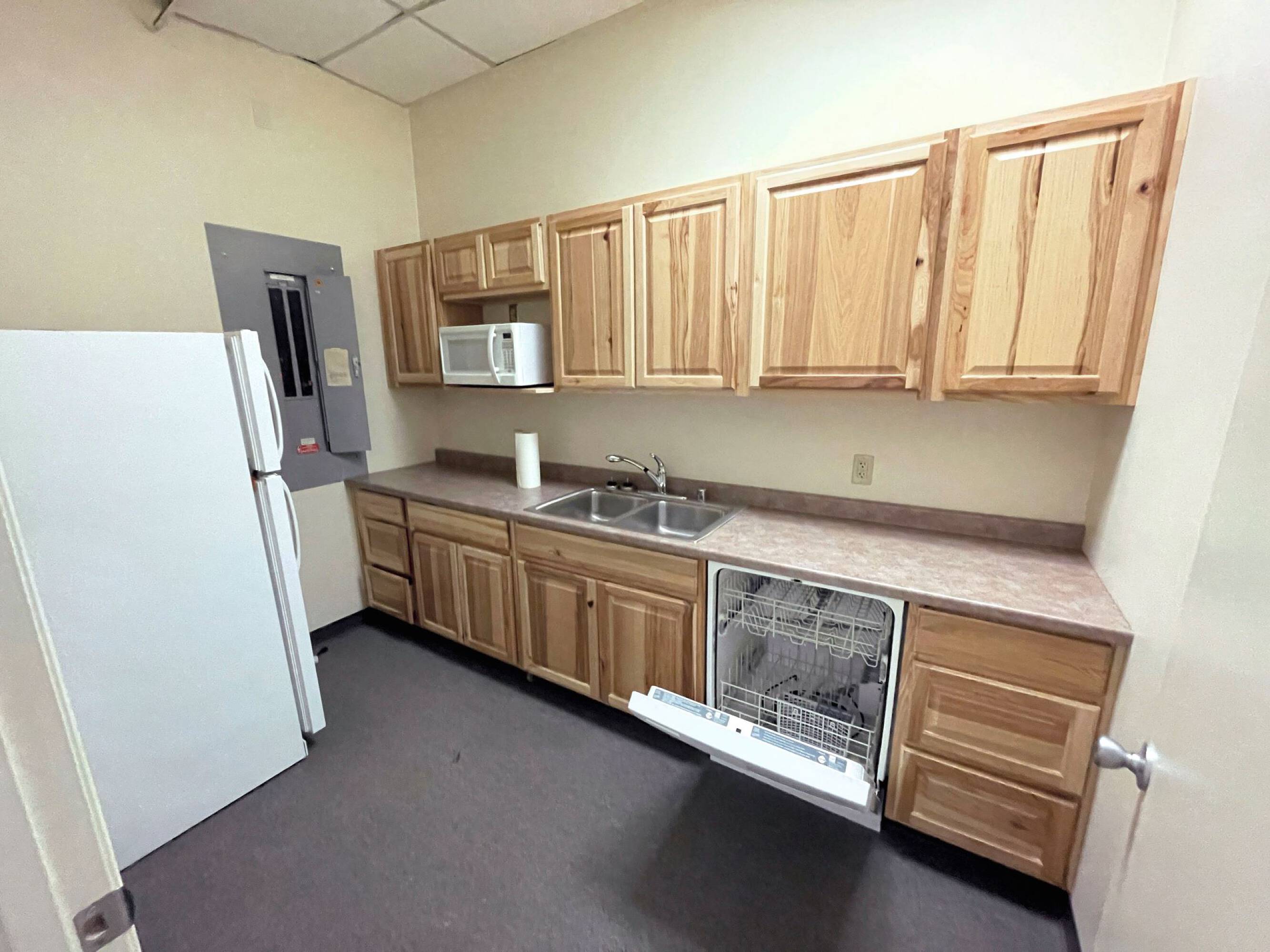 1120 Huffman Rd, Anchorage, AK 99515 | Crexi.com