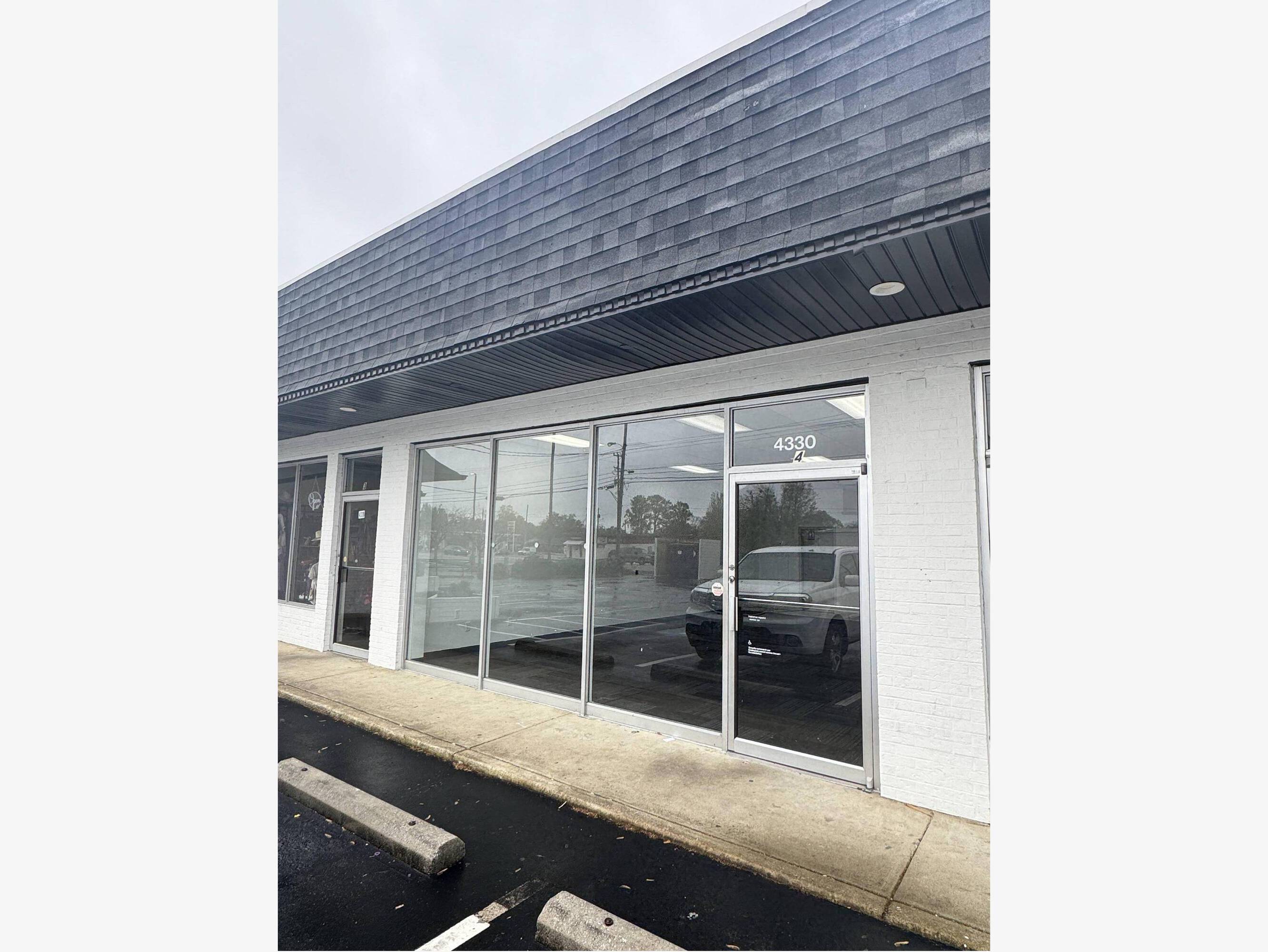 4330 RINGGOLD RD East Ridge TN 37412-2751 APN: 169G E 048 | Crexi.com