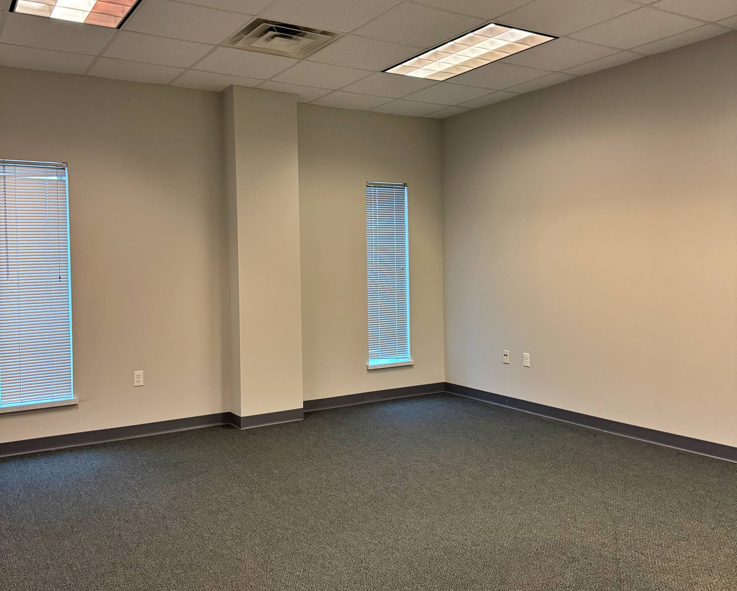 9628 Forest Hills Rd, Machesney Park, IL 61115 | Crexi.com