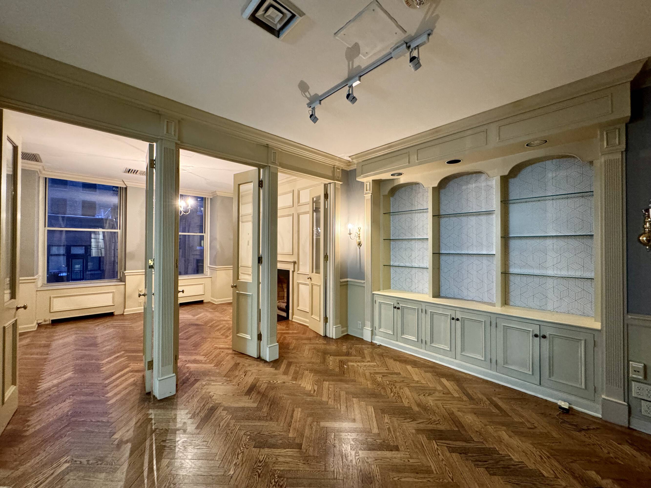 225 E Mason St, Milwaukee, WI 53202 | Crexi.com