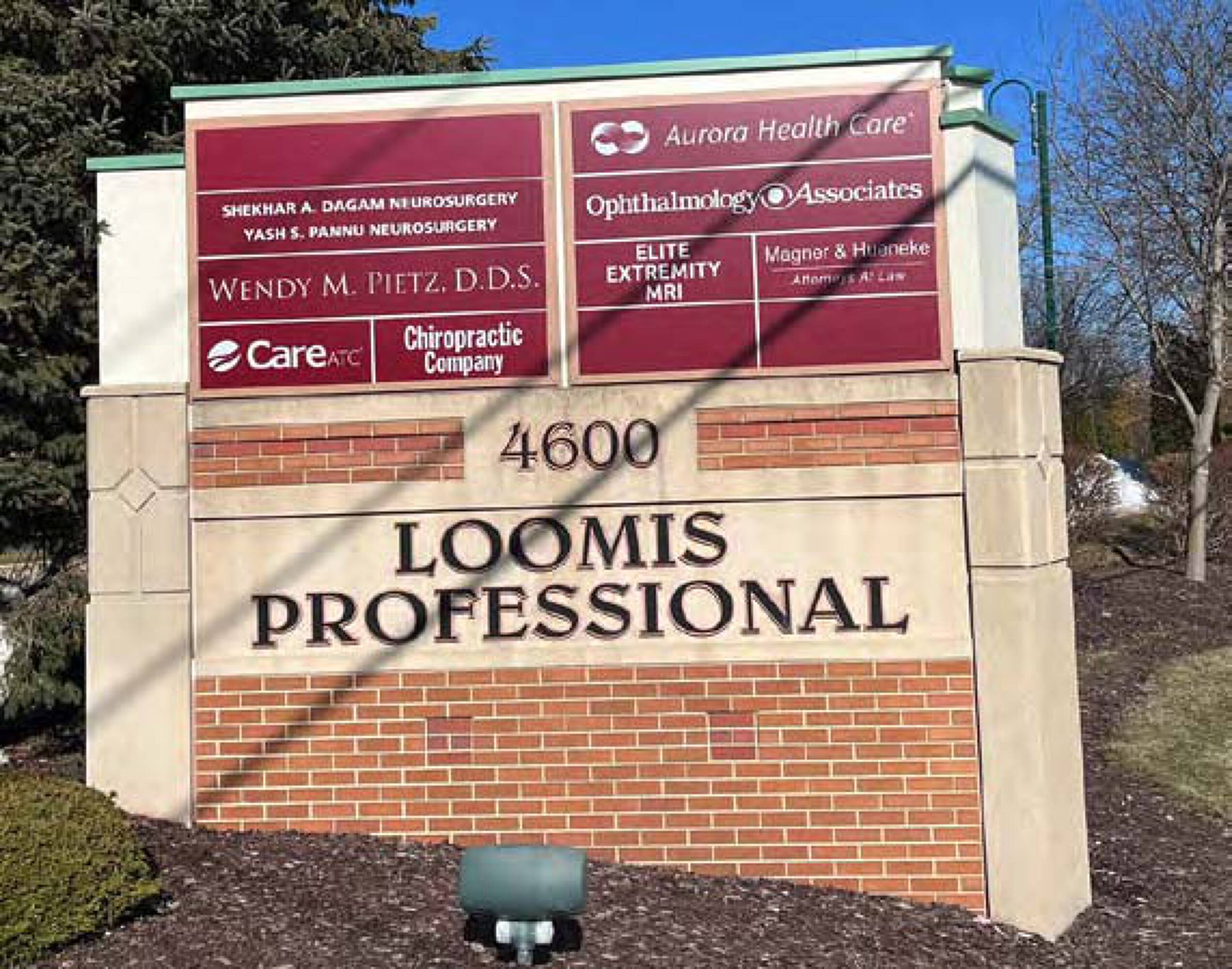 4600 W LOOMIS RD Greenfield WI 53220-4858 APN: 6209957000 | Crexi.com