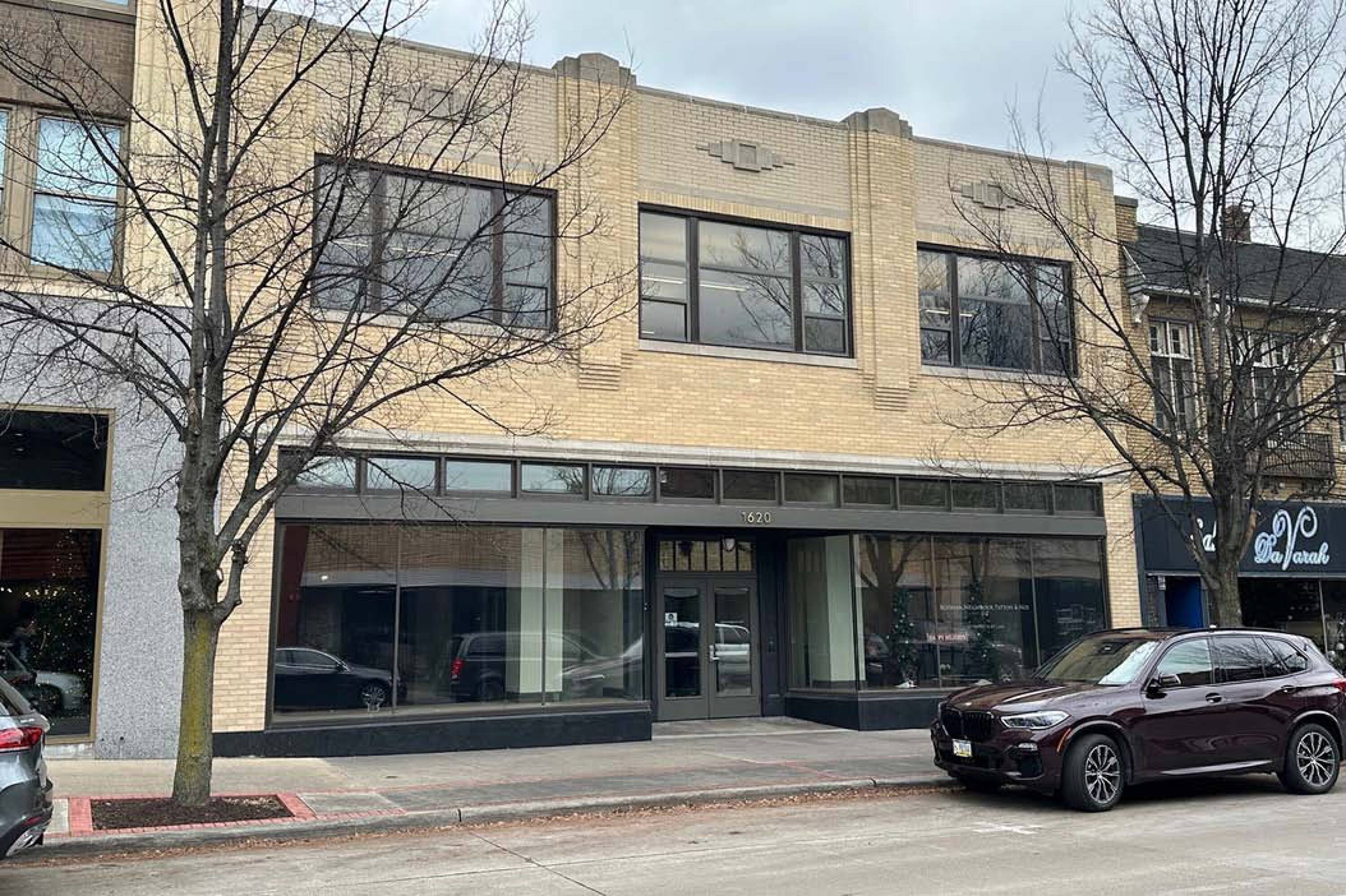 1620 5th Ave, Moline, IL 61265 | Crexi.com