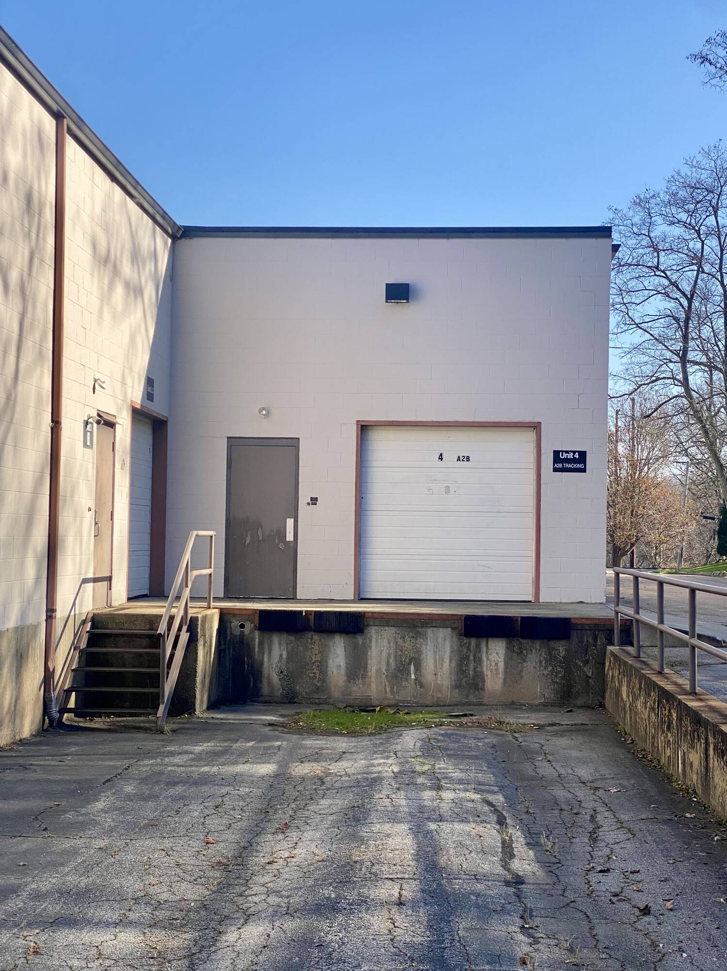 207 HIGHPOINT AVE Portsmouth RI 02871-1444 APN: 38-17 | Crexi.com