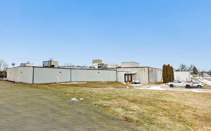 305 S Wall St, Denmark, WI 54208 | Crexi.com