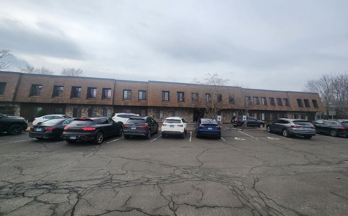 304 Federal Rd, Brookfield, CT 06804 | Crexi.com