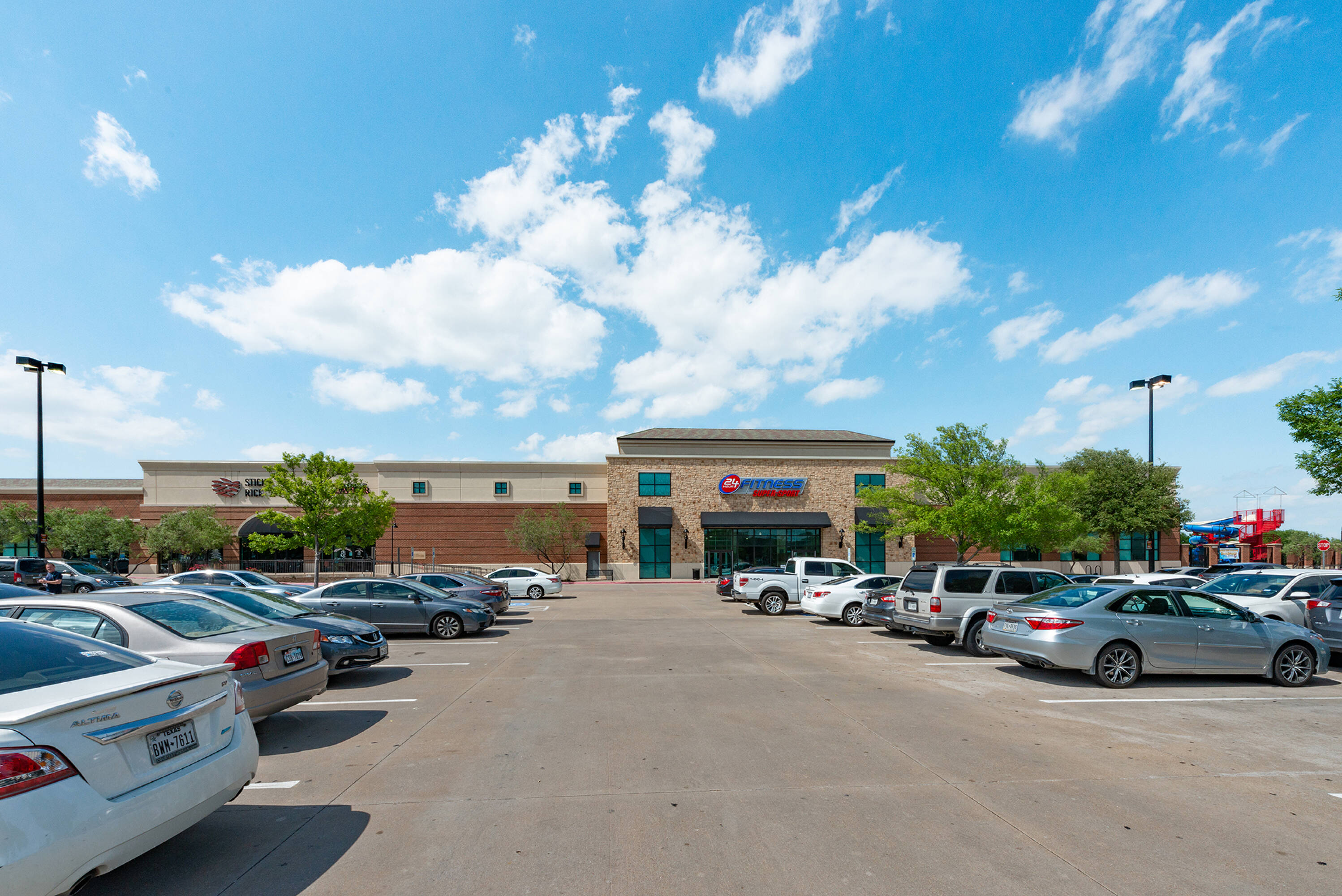 299 E Farm To Market Road 544, Murphy, TX 75094 | Crexi.com