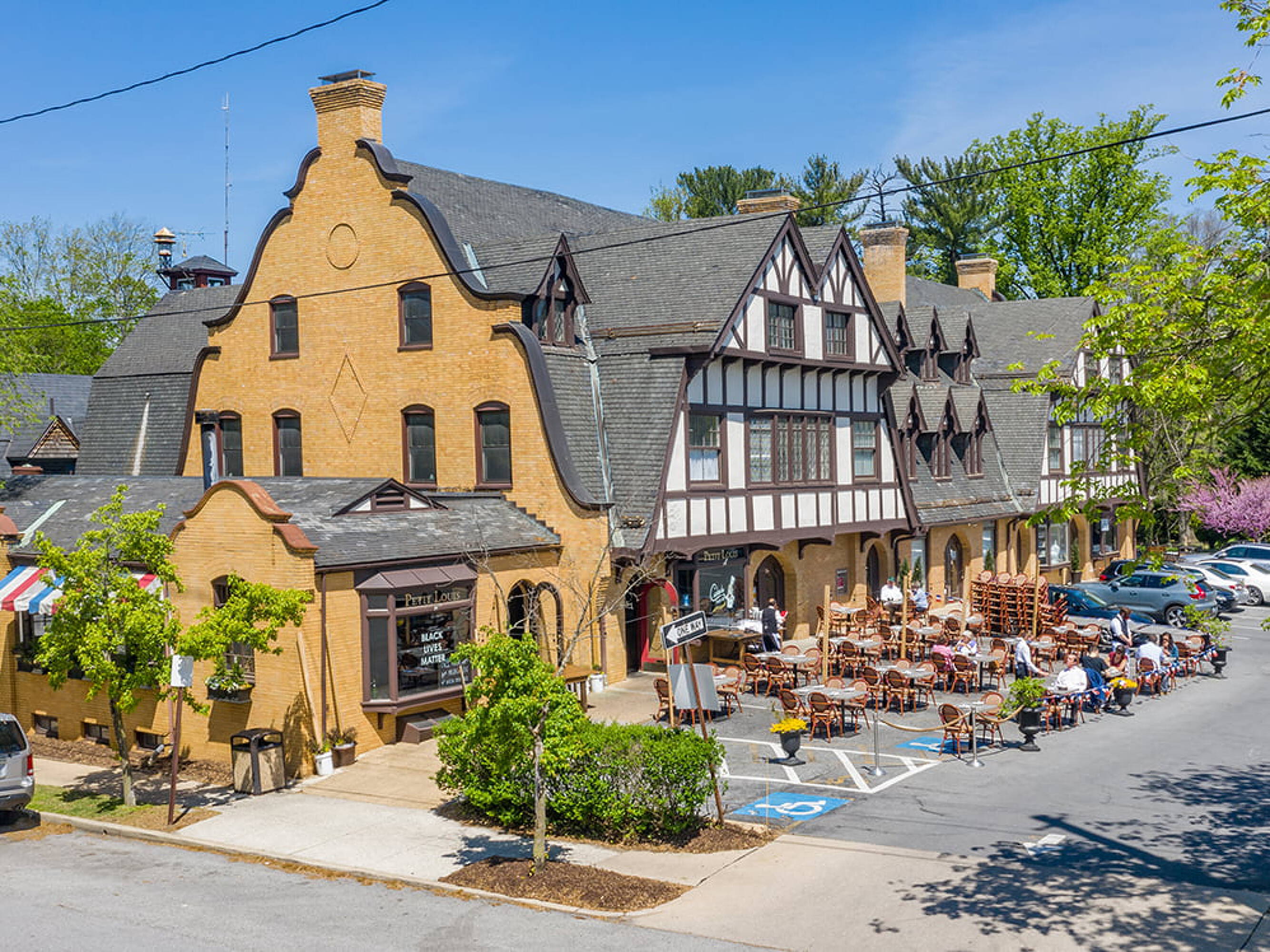 4800 Roland Ave, Baltimore, MD 21210 | Crexi.com