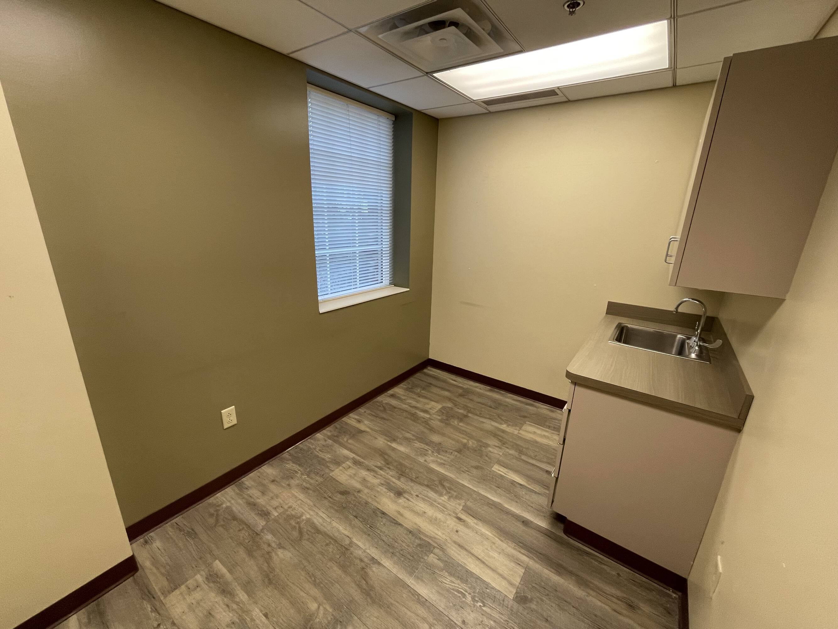 20455 Lorain Rd, Fairview Park, OH 44126 | Crexi.com