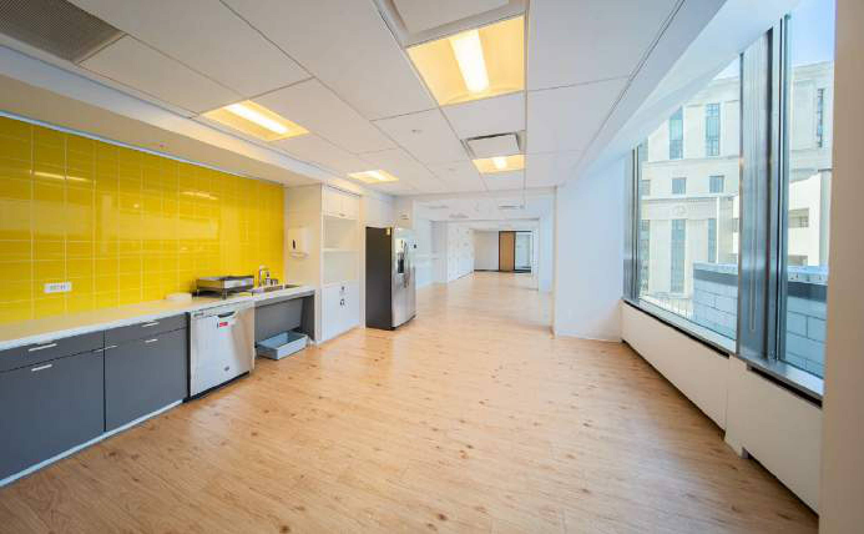 160 W Fort St, Detroit, MI 48226 | Crexi.com