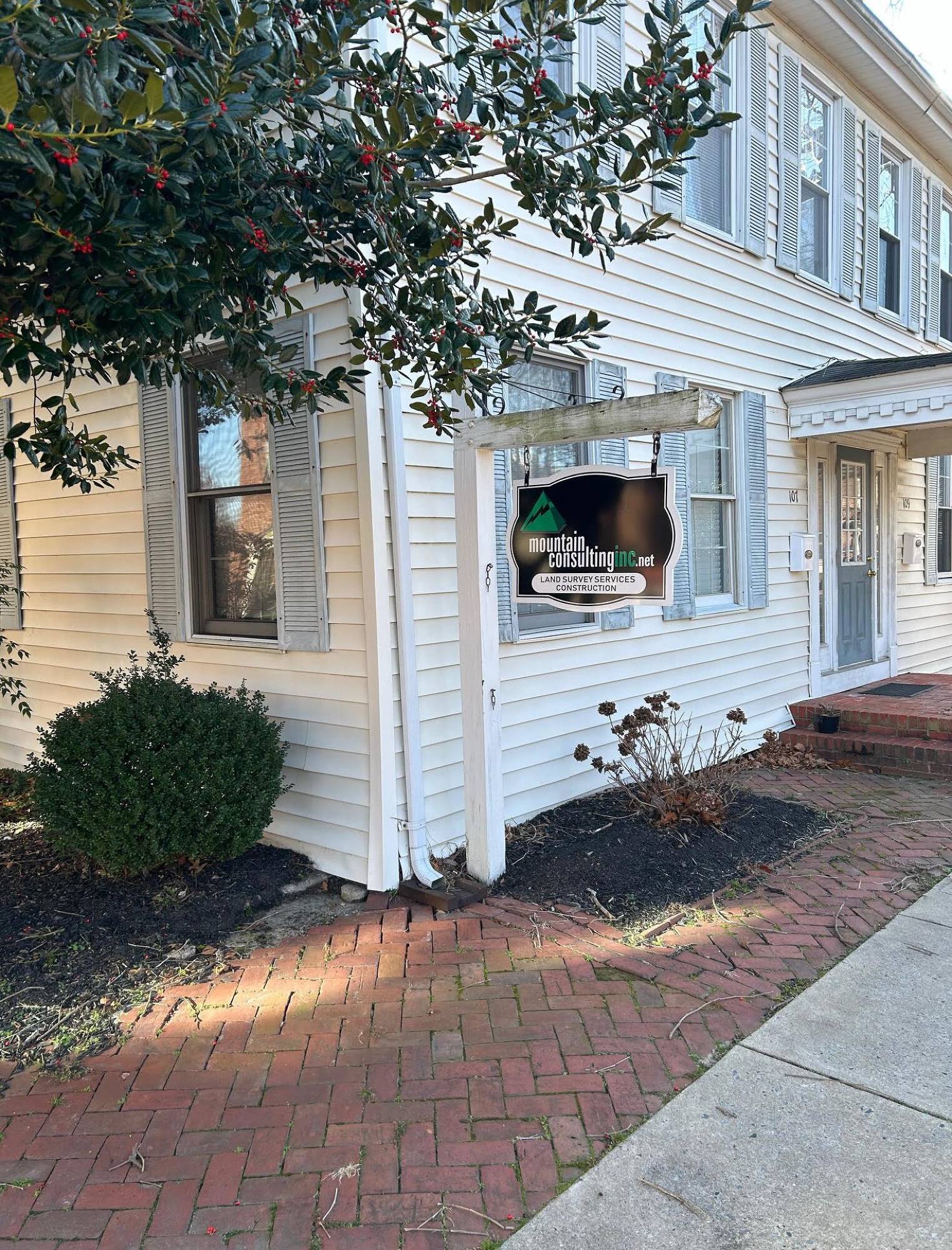 107 S STATE ST Dover DE 19901 APN: 2-05-07705-04-6500-00001 | Crexi.com