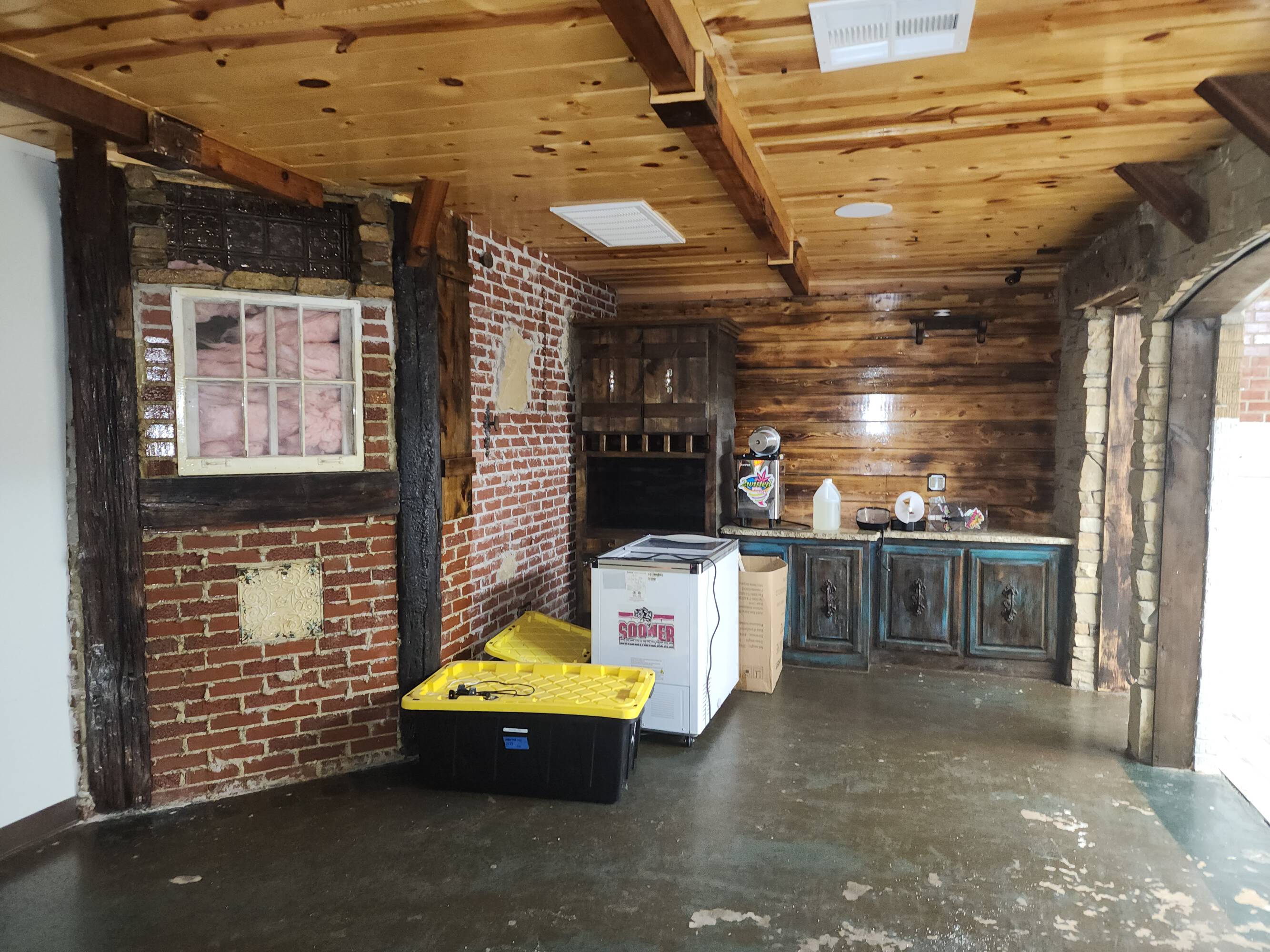 628 N MAIN ST Newcastle OK 73065-4113 APN: 440009286 | Crexi.com