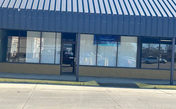 512 N WEBSTER Street, Taylorville, IL 62568 | Crexi.com