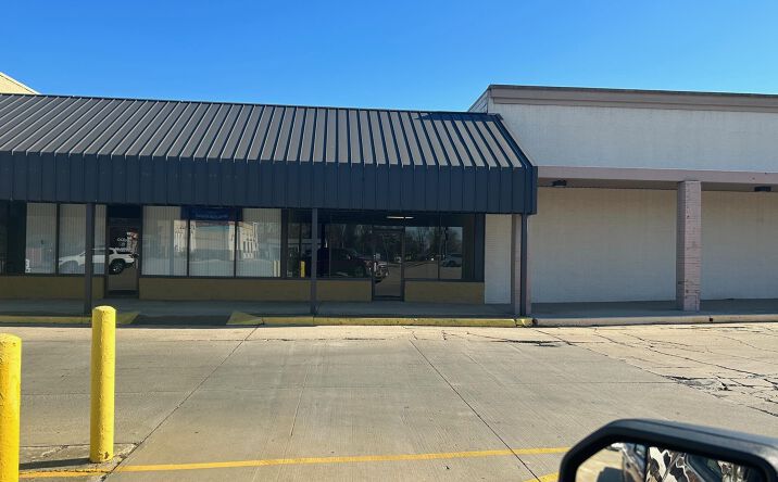 512 N WEBSTER Street, Taylorville, IL 62568 | Crexi.com